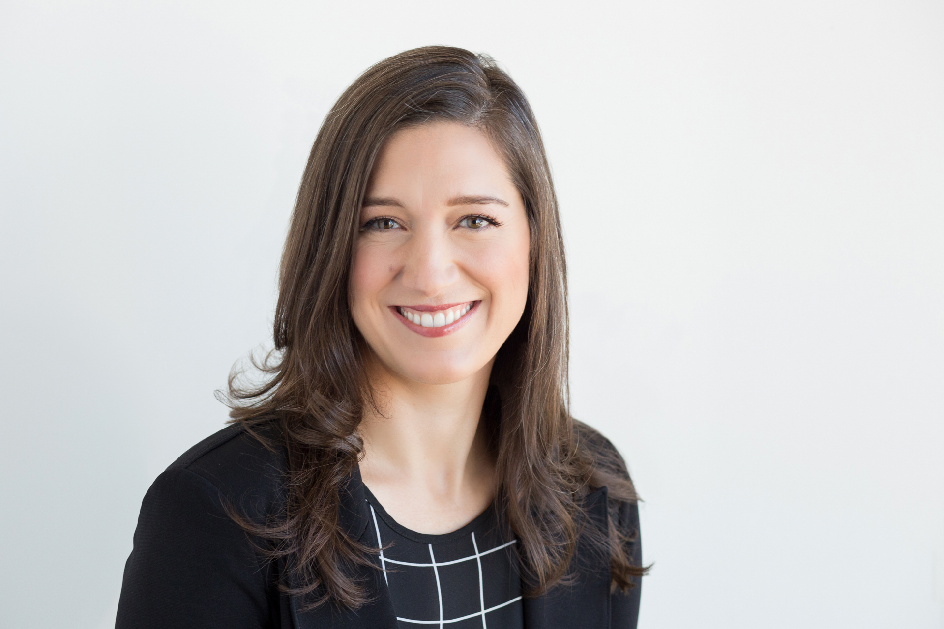 Amazon.com: Allison Holzer: books, biography, latest update