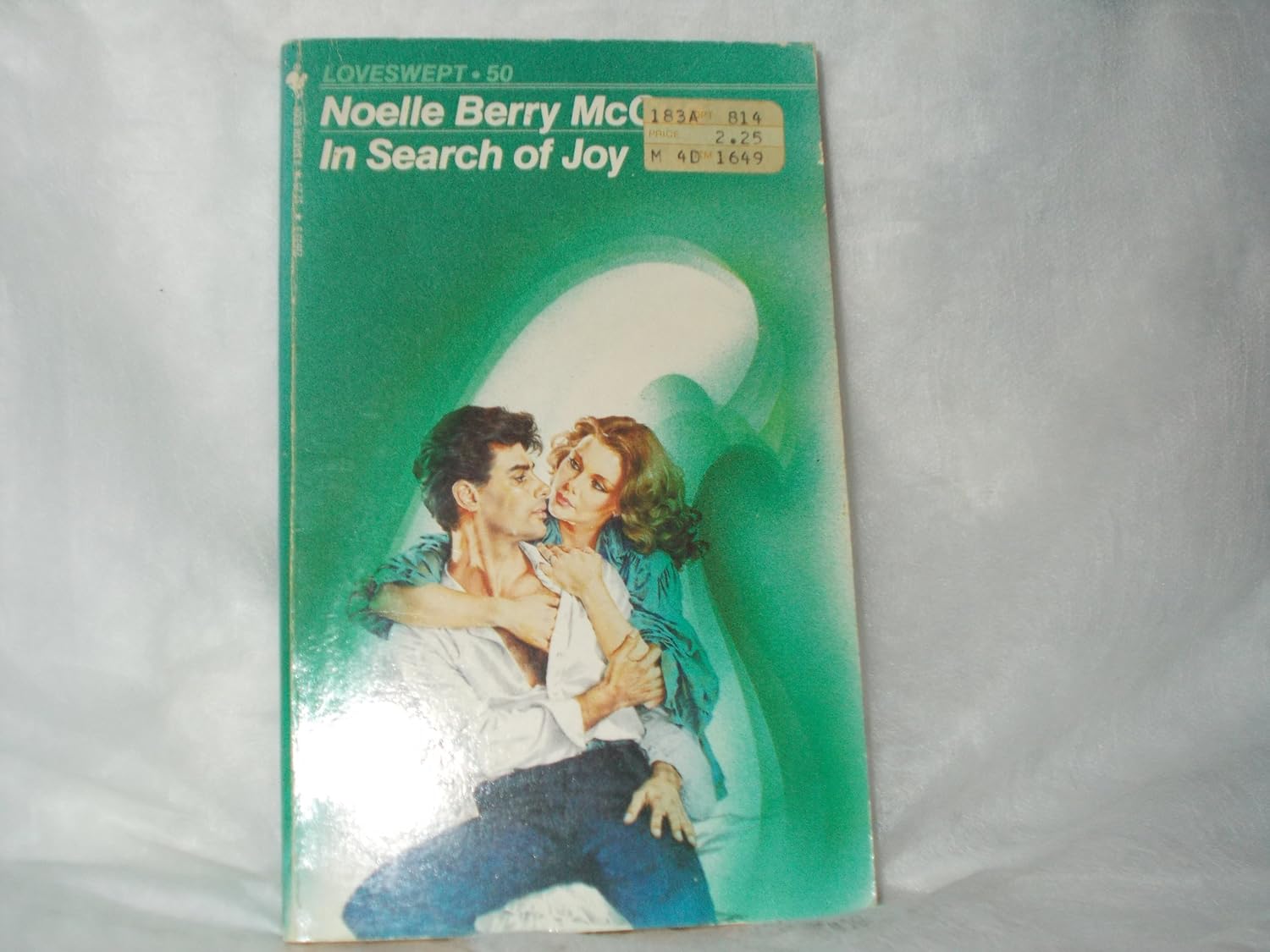 In Search of Joy (#50): Noelle Berry McCue: 9780553216332: Amazon.com ...