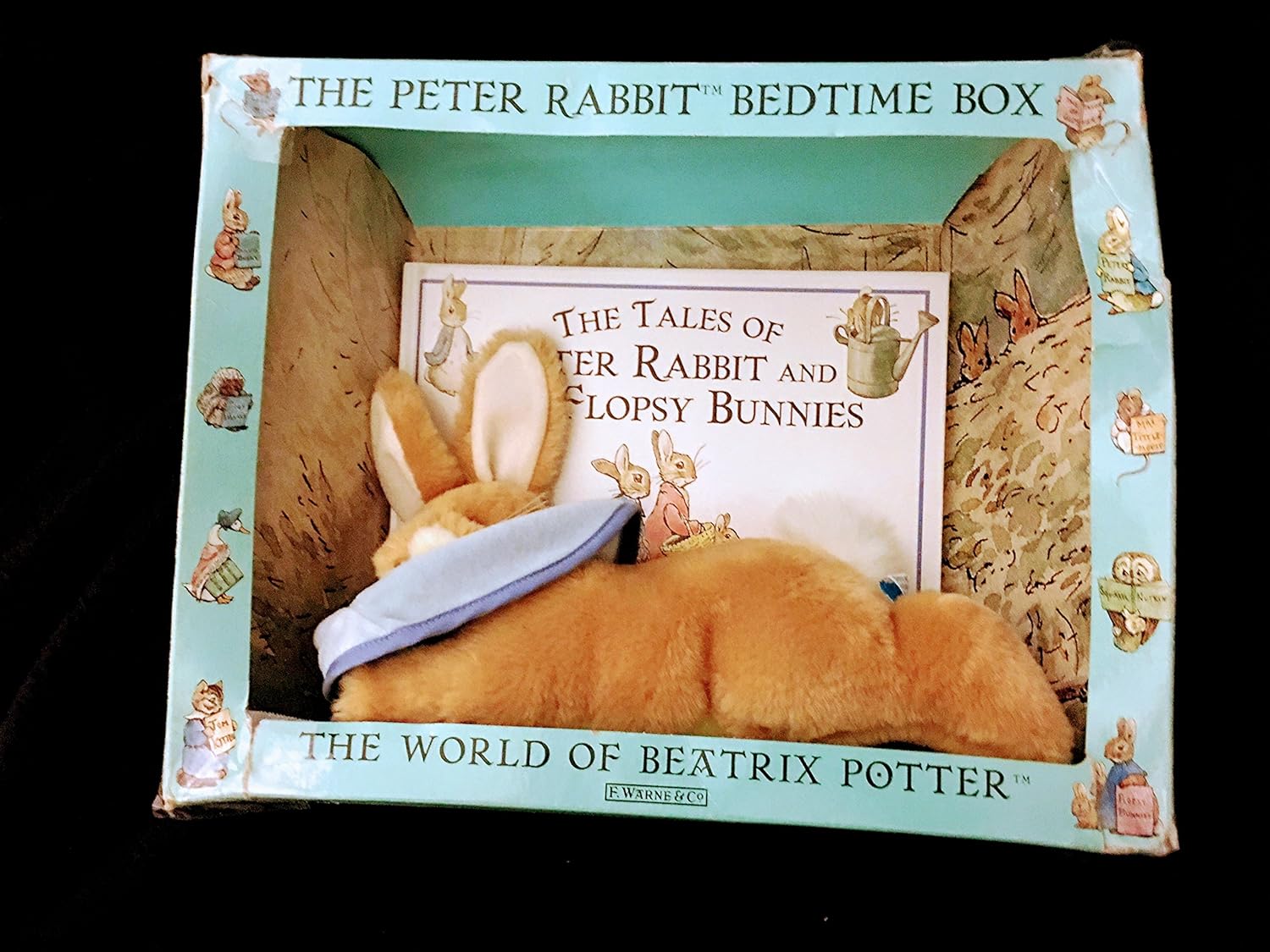 Amazon.com: The Peter Rabbit Bedtime Box: Book and Doll: 9780723254539 ...