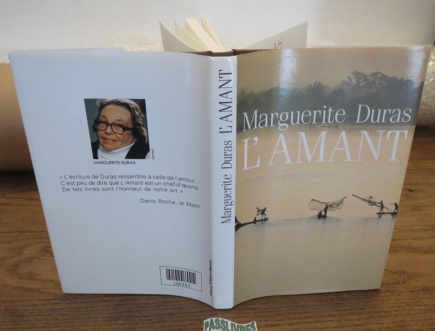 Amazon.fr - L'Amant - Duras Marguerite - Livres
