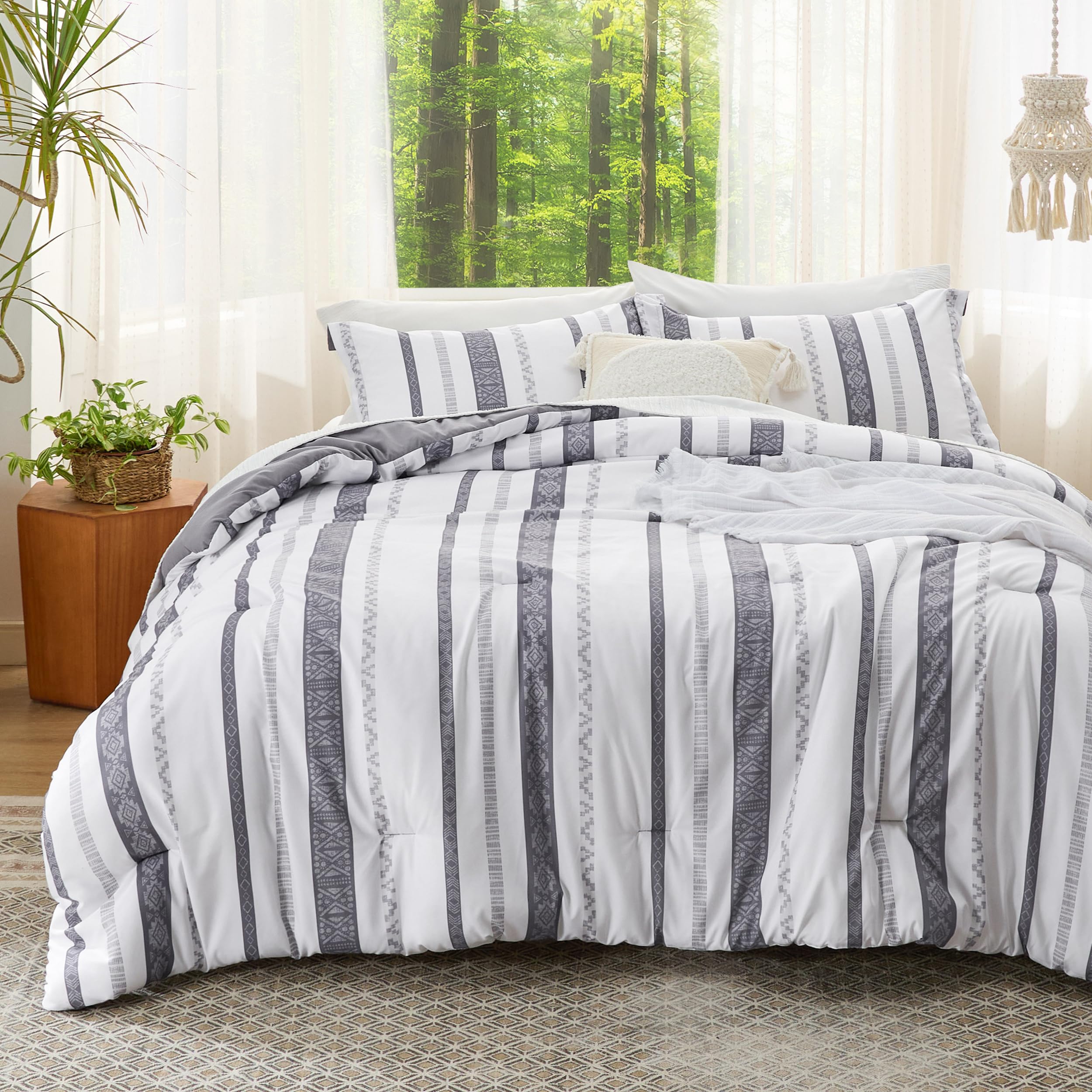 Bedsure Queen Comforter Set - Grey Boho Comforter, Lightweight Striped ...