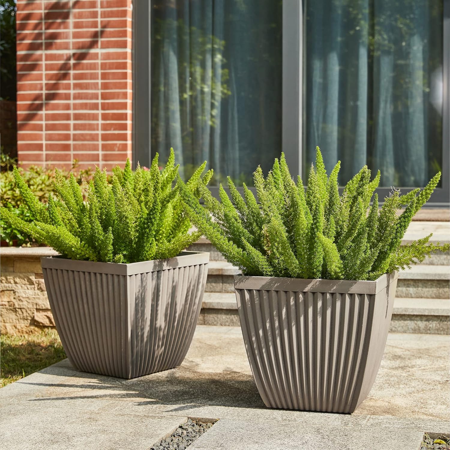Amazon.com : Glitzhome Set of 2 Planters for Outdoor Plants Oversized ...