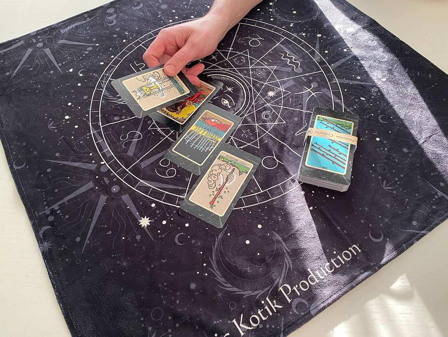 Amazon.com: Tarot Altar Cloth for Table Card Spread Reading - Black ...
