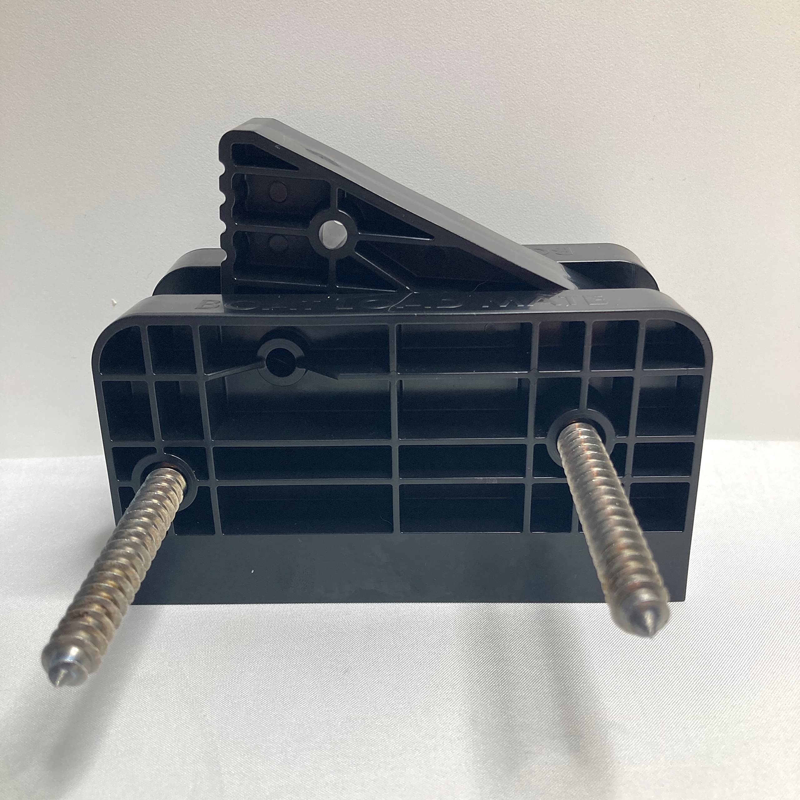 Boat Load Mate: Automatic Boat Latch Secures Boat to Trailer While ...