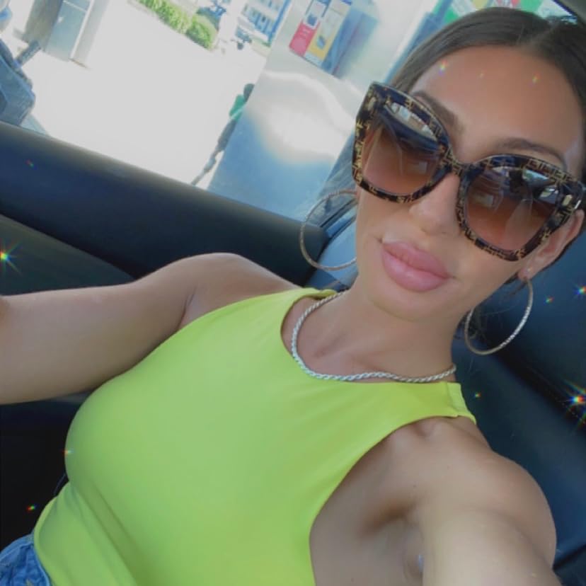 Emily smith's Amazon Page