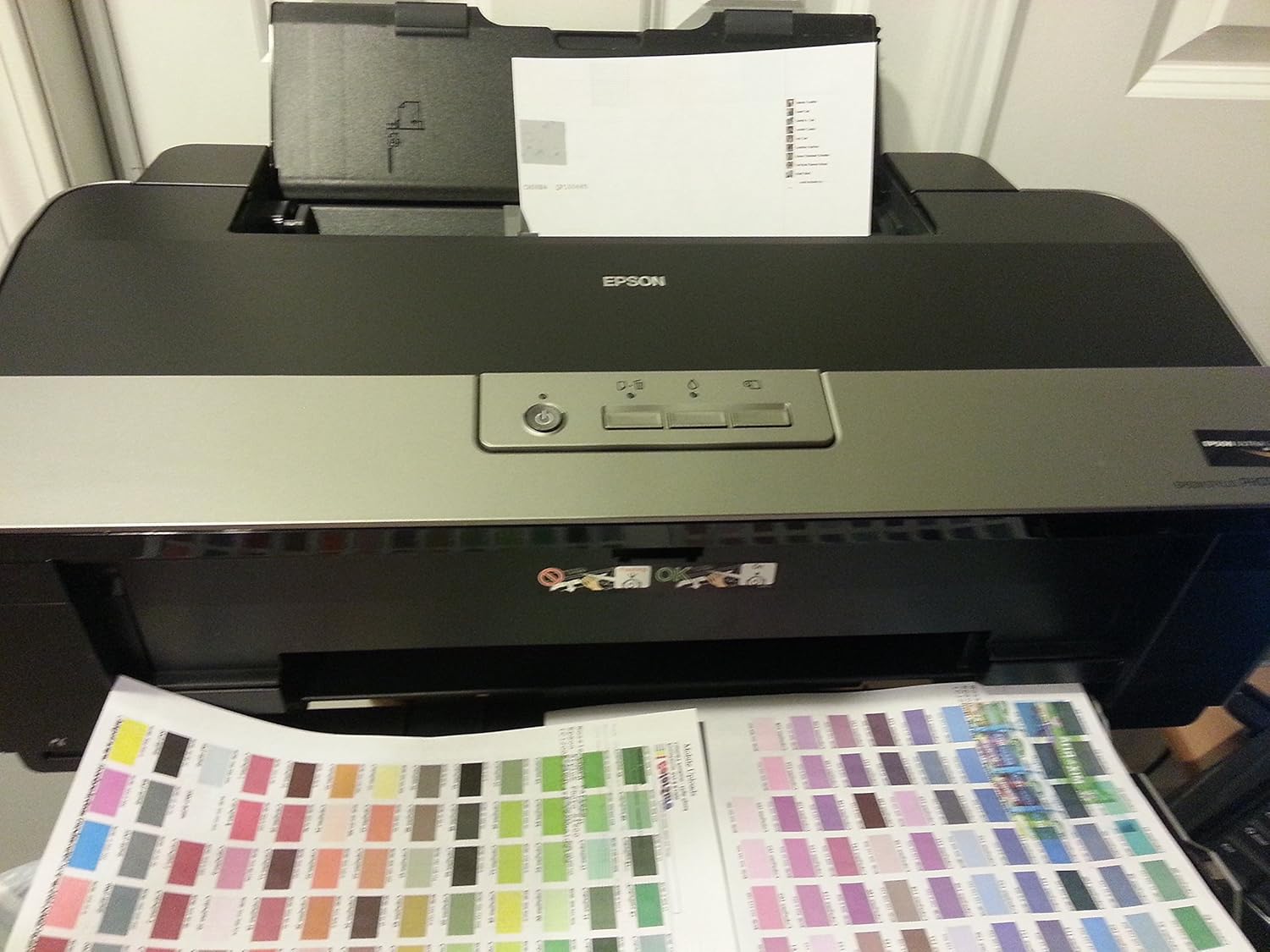 Amazon.com: Epson Stylus Photo R1900 Large Format Photo Printer ...