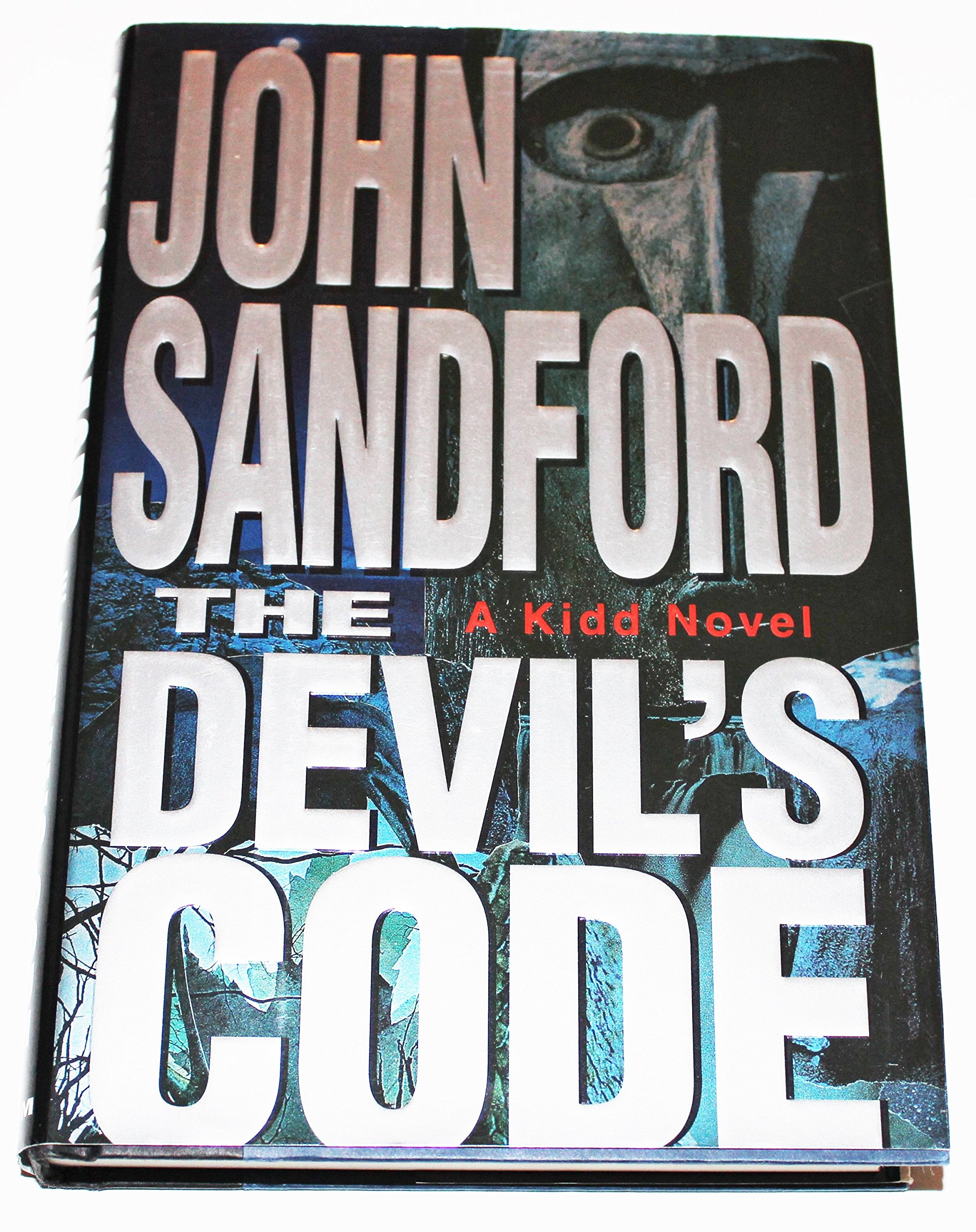 Amazon.com: The Devil's Code (Kidd): 9780399146503: Sandford, John: Books