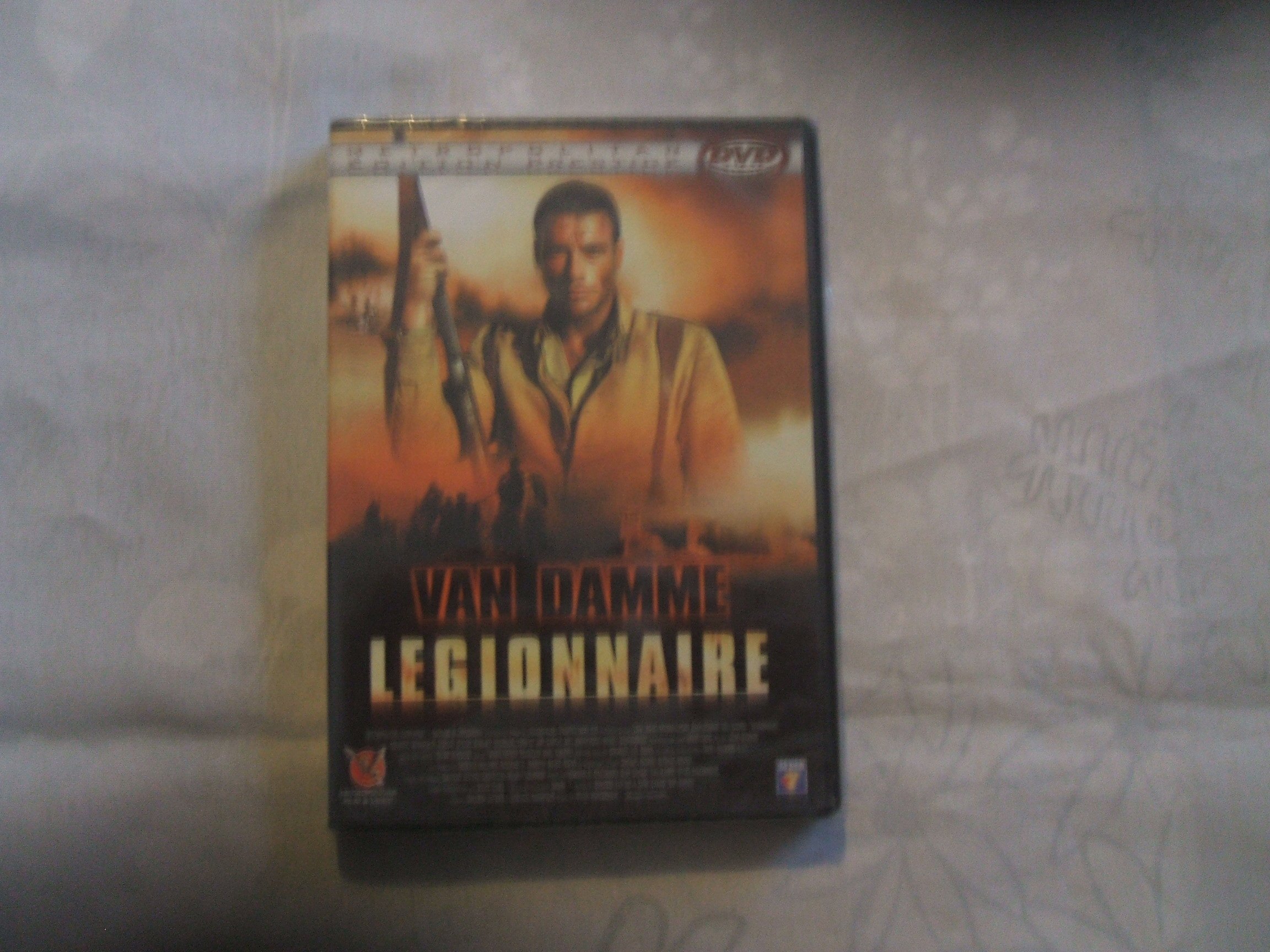 Legionnaire [FR Import]: Amazon.de: DVD & Blu-ray