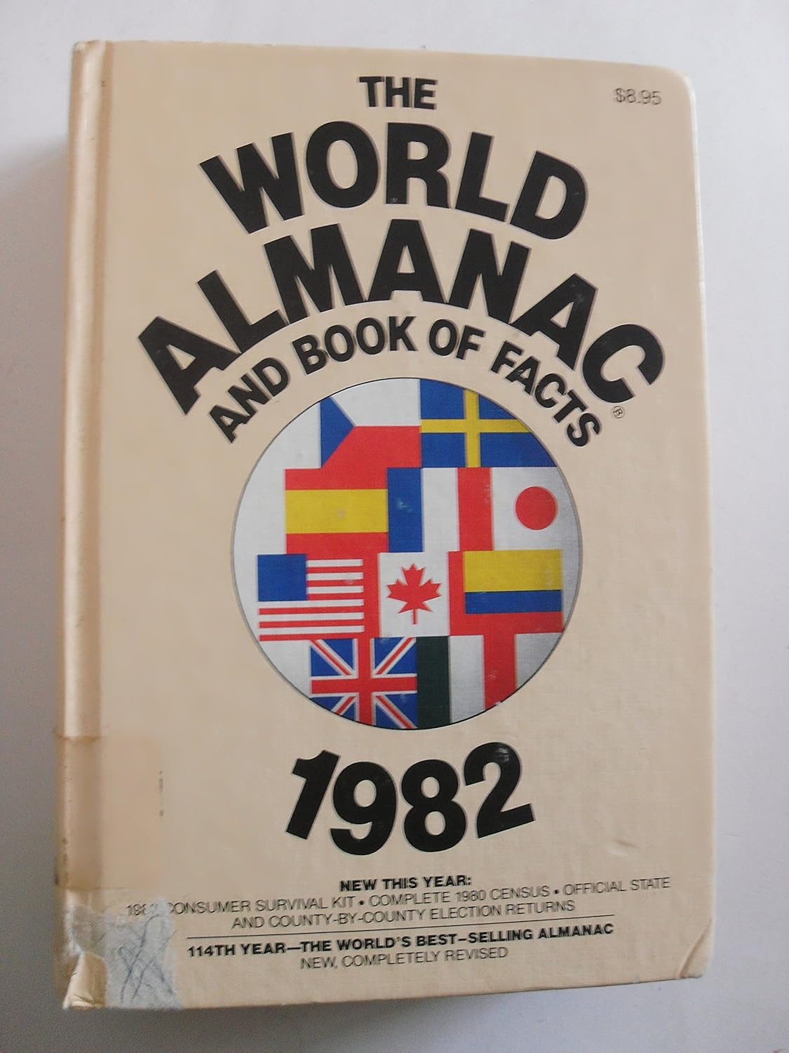 The World Almanac & Book of Facts 1982: N/A: Amazon.com: Books
