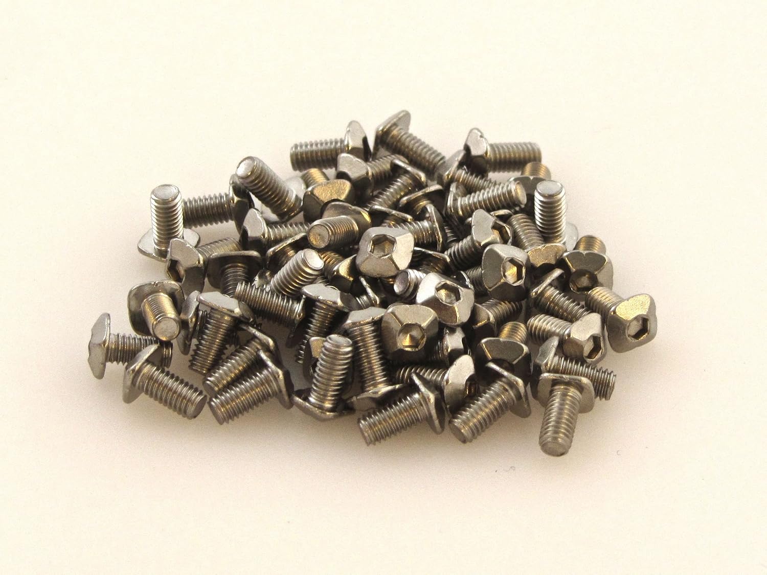 Amazon.com: MakerBeam M3 Bolts with Square Head, 6mm (Pack of 250 ...
