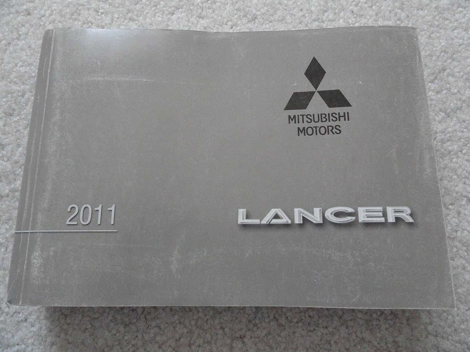 2011 Mitsubishi Lancer Owners Manual: MITSUBISHI: Amazon.com: Books