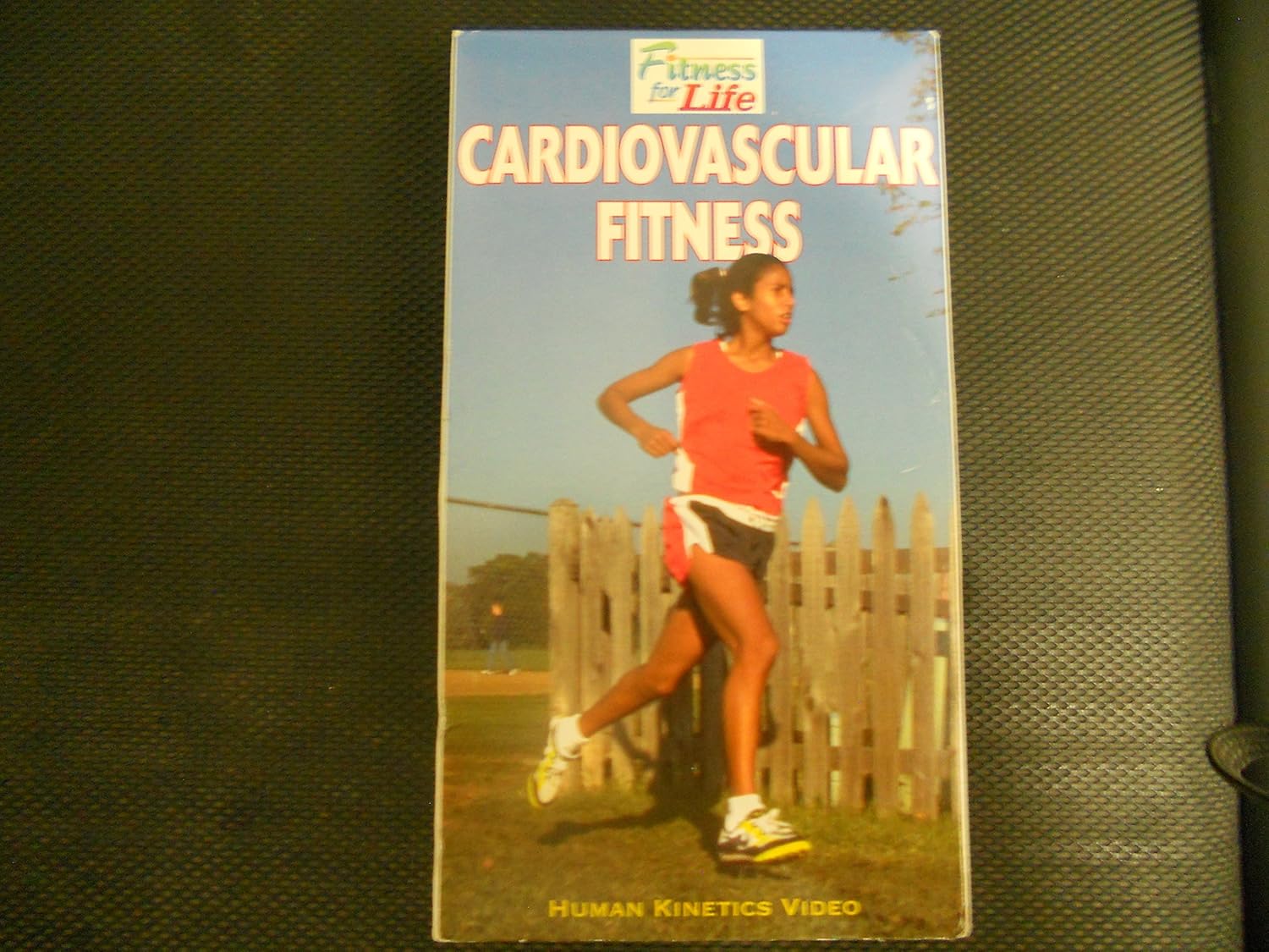 Amazon.com: Cardiovascular Fitness - NTSC [VHS] : Human Kinetics ...