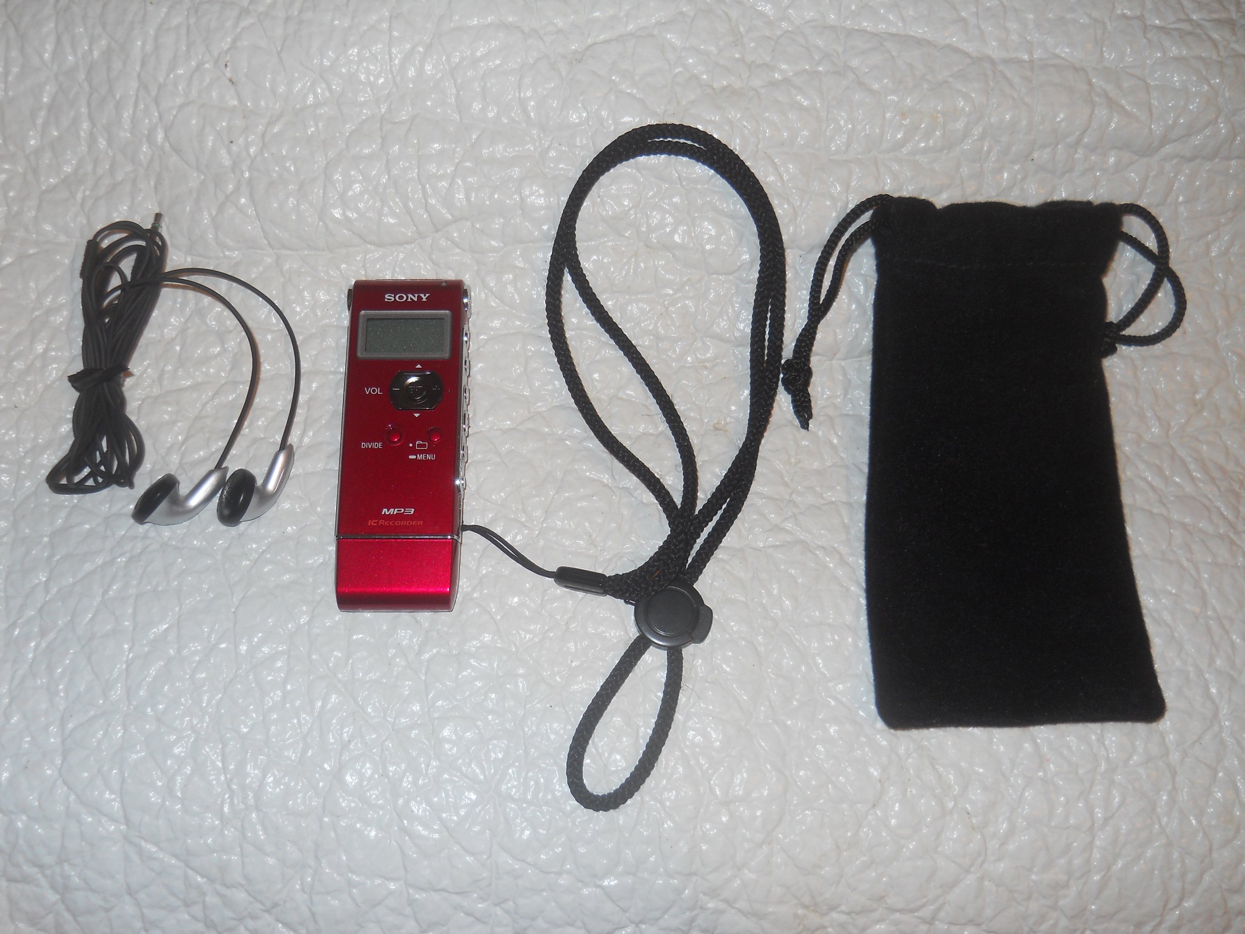 Amazon.com: Sony ICD-UX71RED Digital Voice Recorder with 1GB Flash ...