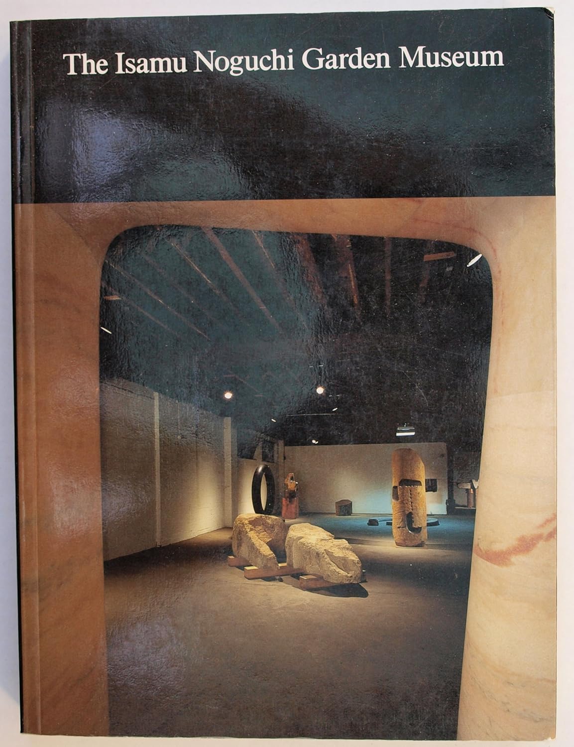 The Isamu Noguchi Garden Museum: Noguchi, Isamu: 9780810929289: Amazon ...