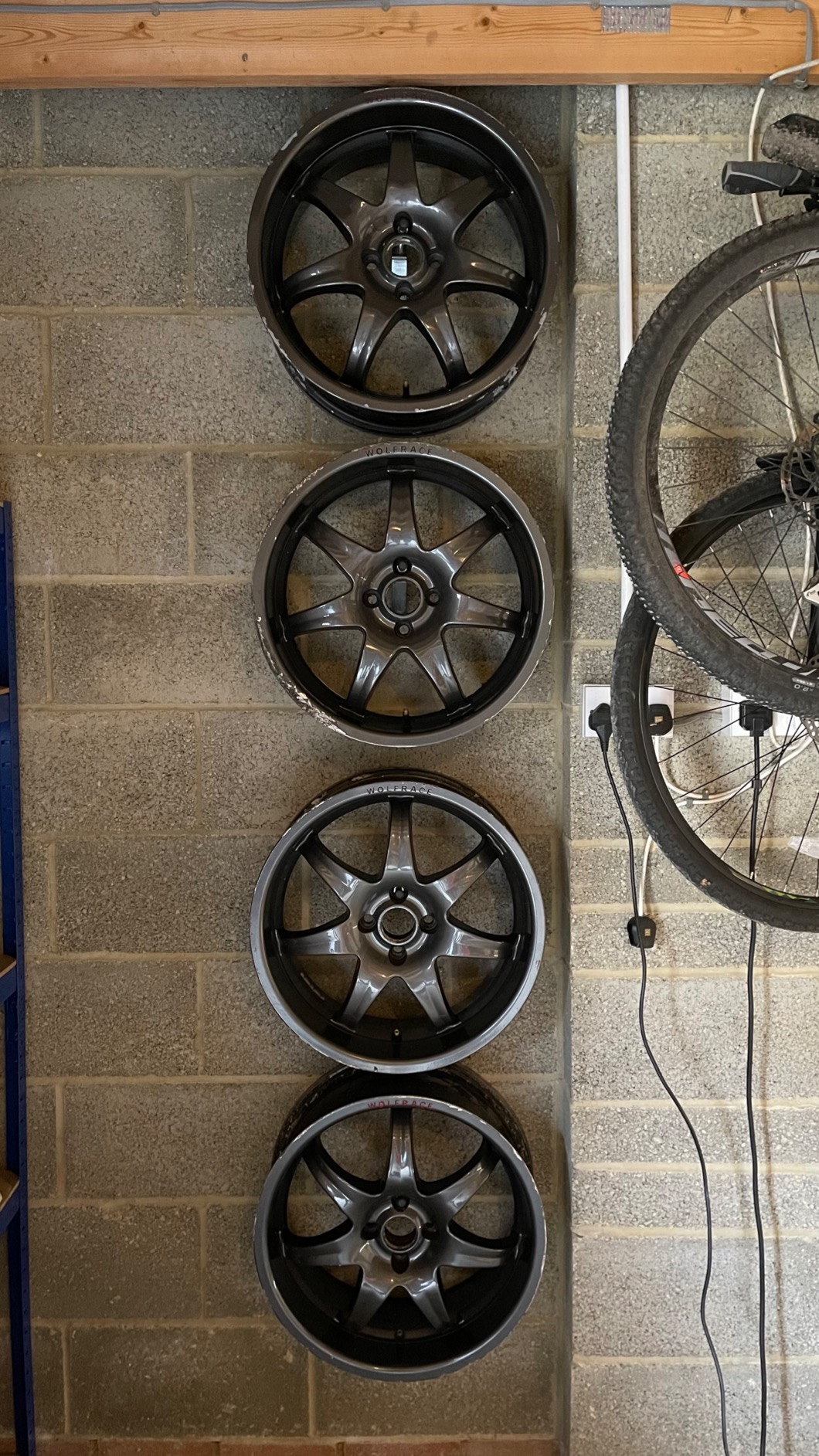 Relaxdays Car Tire Wall Bracket Set of 4 Wheel Holder Rim Rims Wall ...