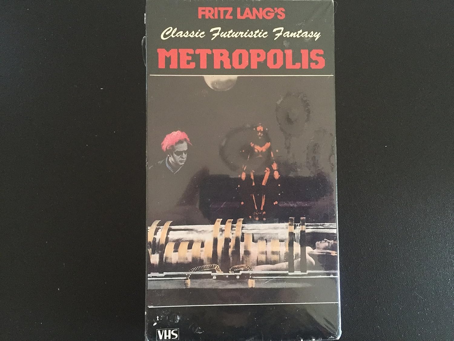 Amazon.com: Metropolis [VHS] : Lang,Fritz: Movies & TV