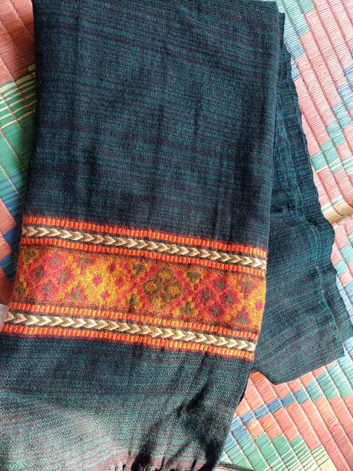 Buy Prime Hand Woven Warm And Soft Pure Wool Kullu Patti Border Design ...