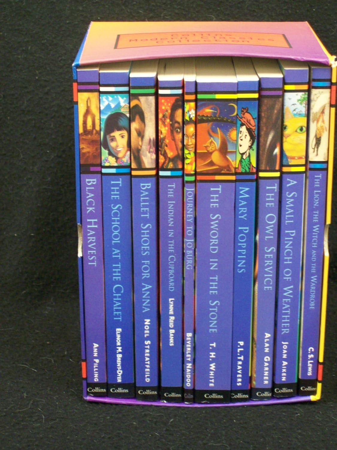 COLLINS MODERN CLASSICS (BOXED SET) - 10 BOOKS (BALLET SHOES FOR ANNA ...