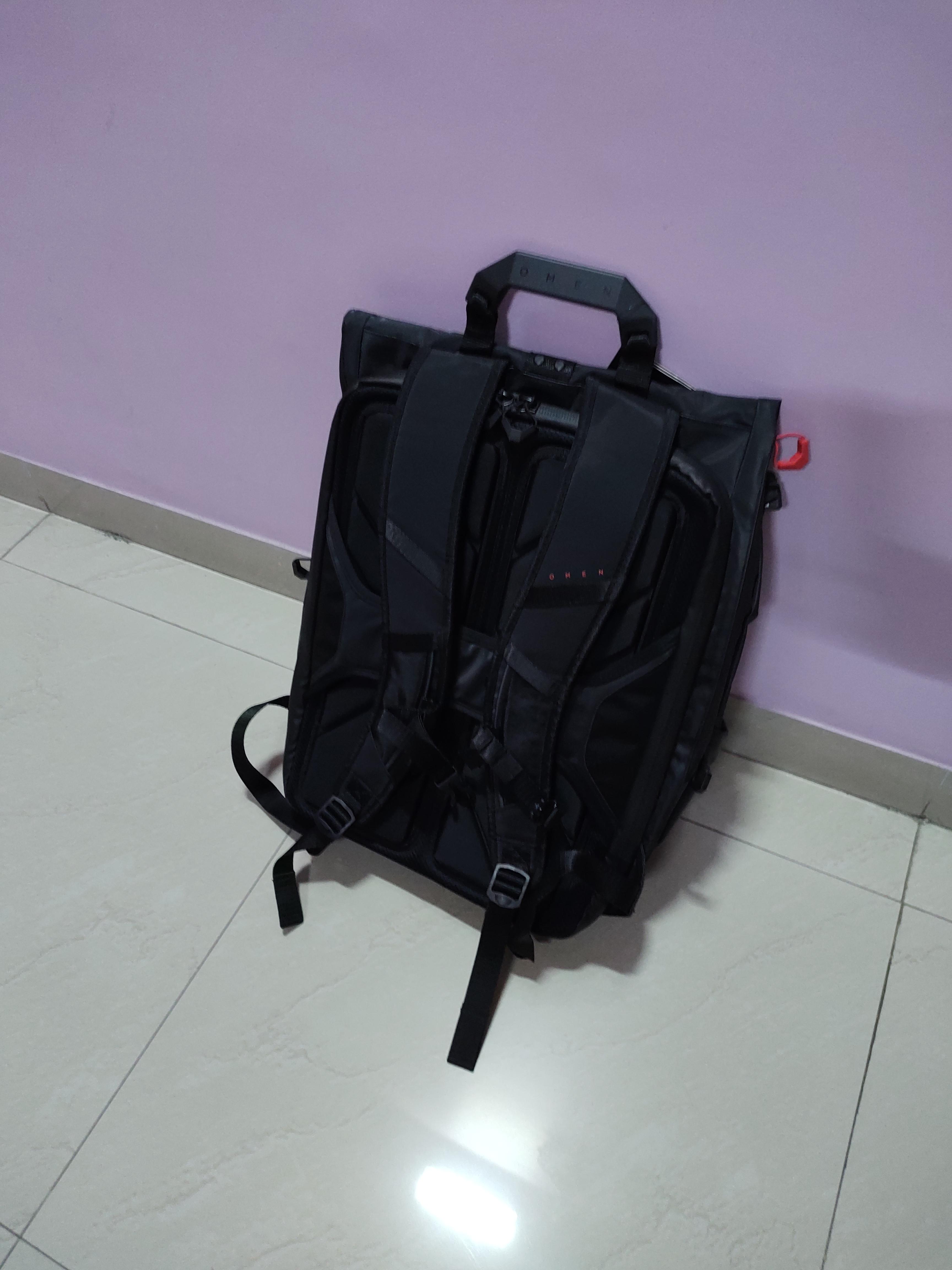 HP OMEN X Transceptor Gaming 17'' Laptop Backpack with Water Resistant ...
