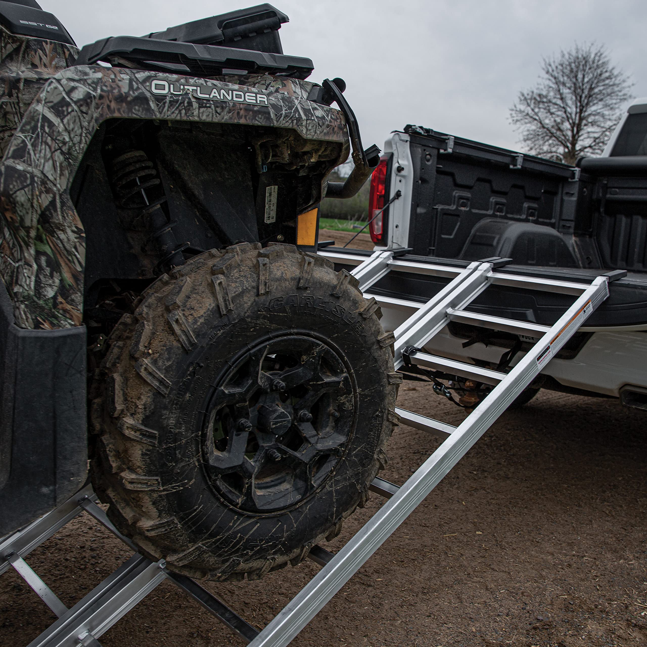 Snapklik.com : Yutrax TX103 Silver 70-inch Aluminum Tri-Fold Ramp