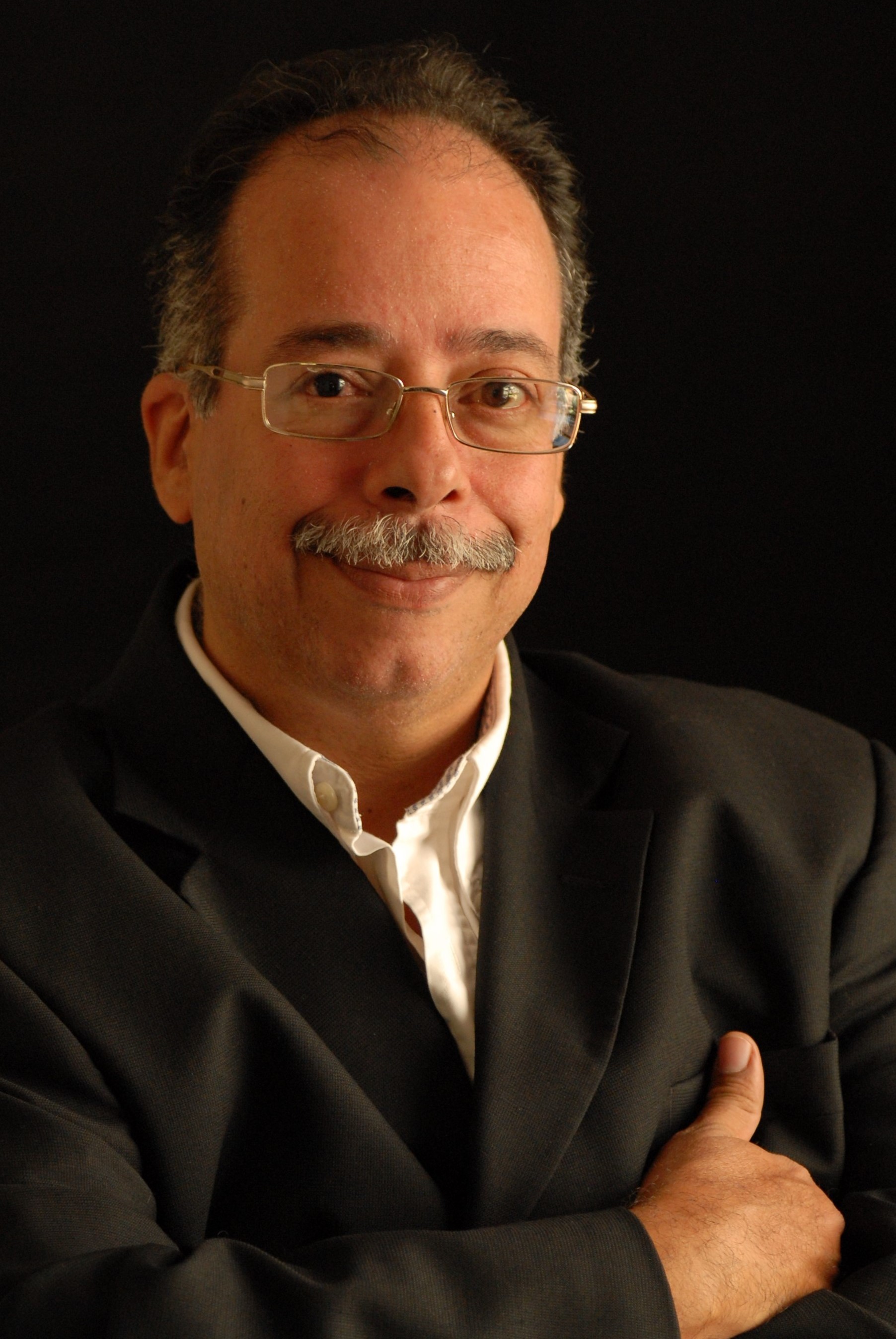 Amazon.com: Alejandro Martinez Ubieda: books, biography, latest update