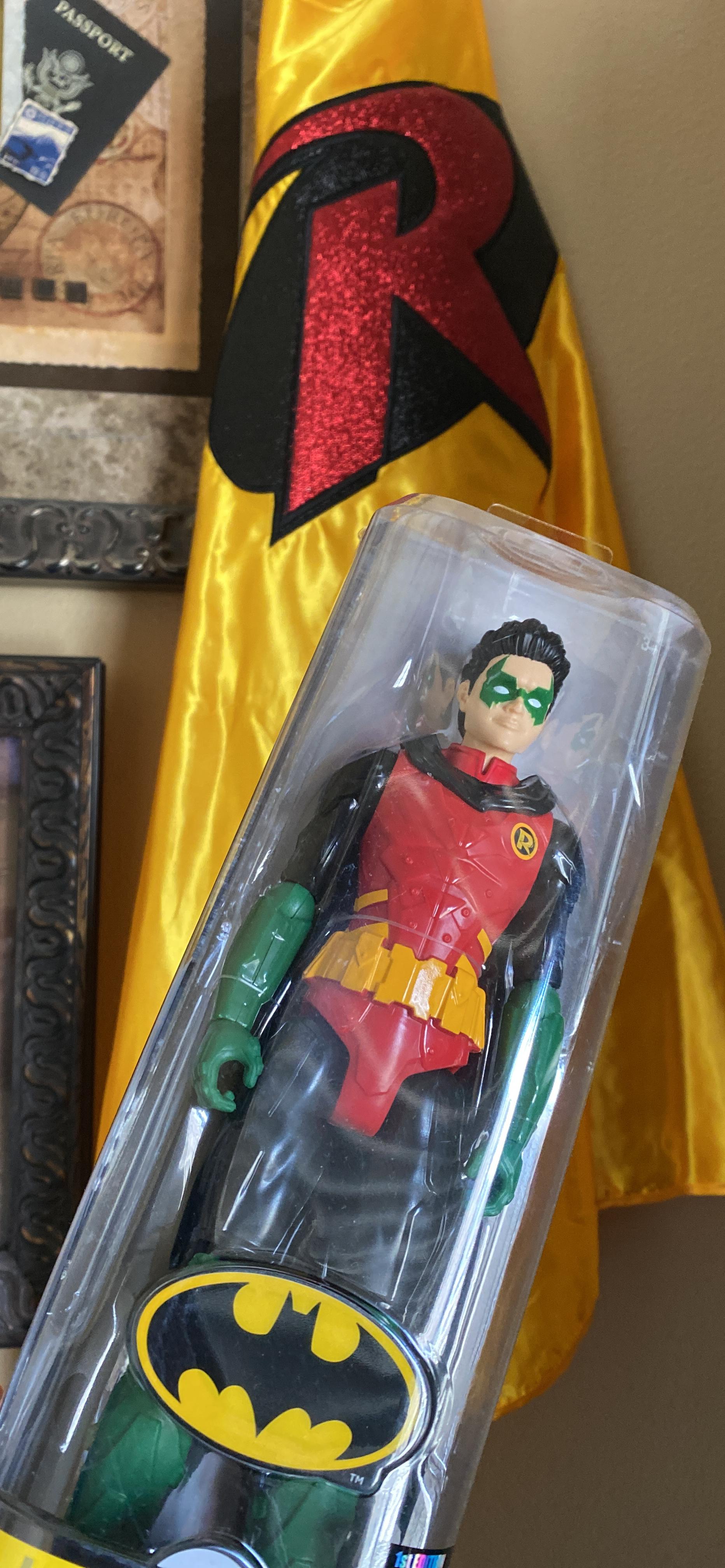 Amazon.com: BATMAN 12-inch ROBIN Action Figure, Kids Toys for Boys Aged ...