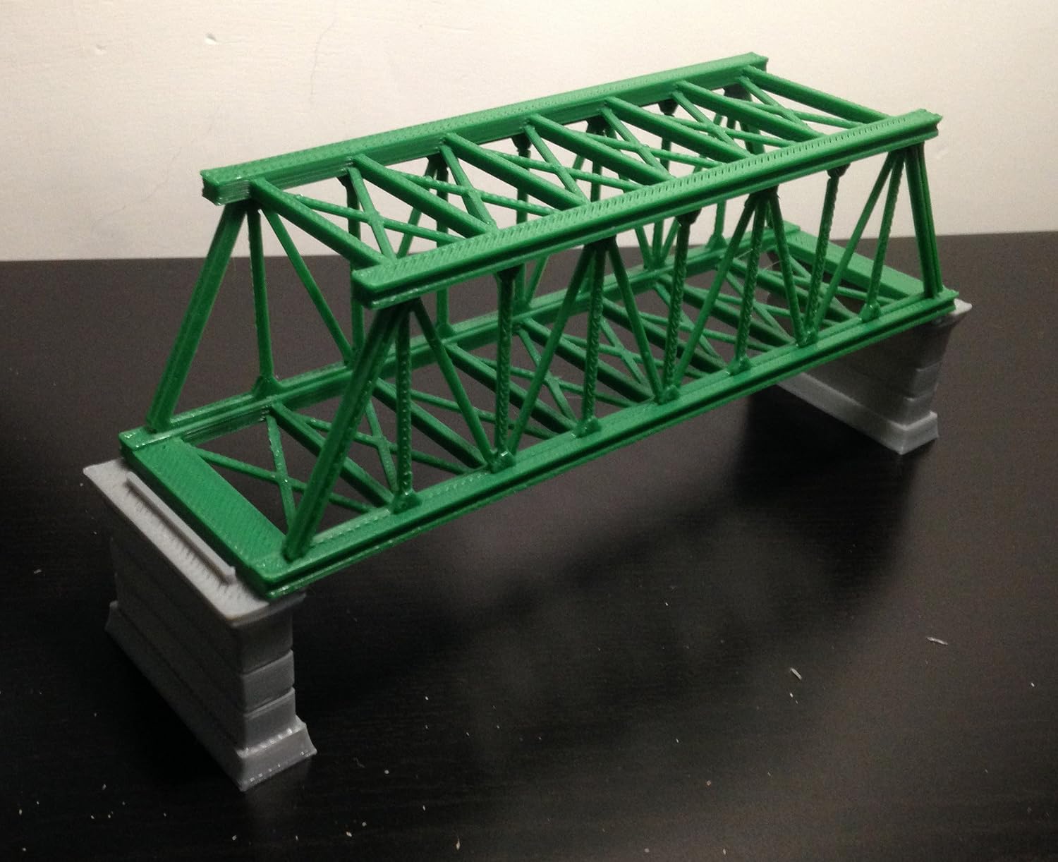 Amazon.com: Outland Models Railroad Truss Bridge Green (for Double ...