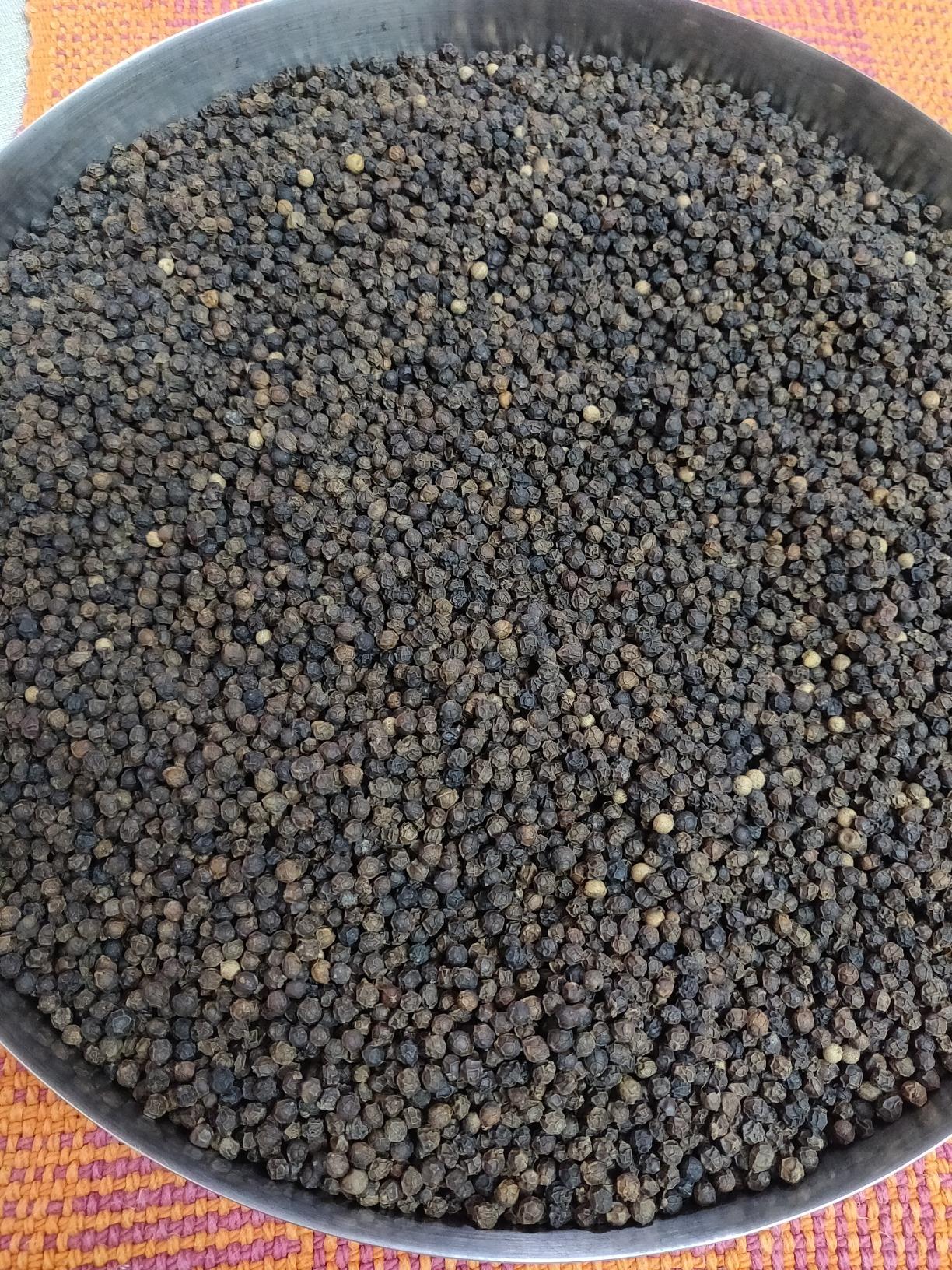 Fresh Spices Kerala Black Pepper, (500gm) Homestead Produce from Idukki ...