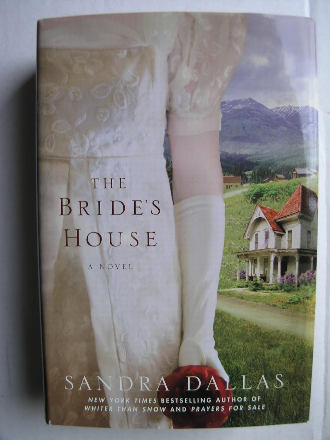 The Brides House: Sandra Dallas: 9781611292152: Amazon.com: Books