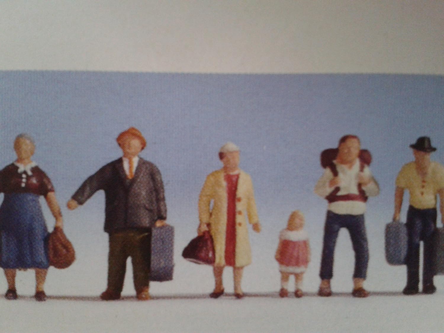 Amazon.com: Noch 15218 Passengers Landscape Modelling : Arts, Crafts ...