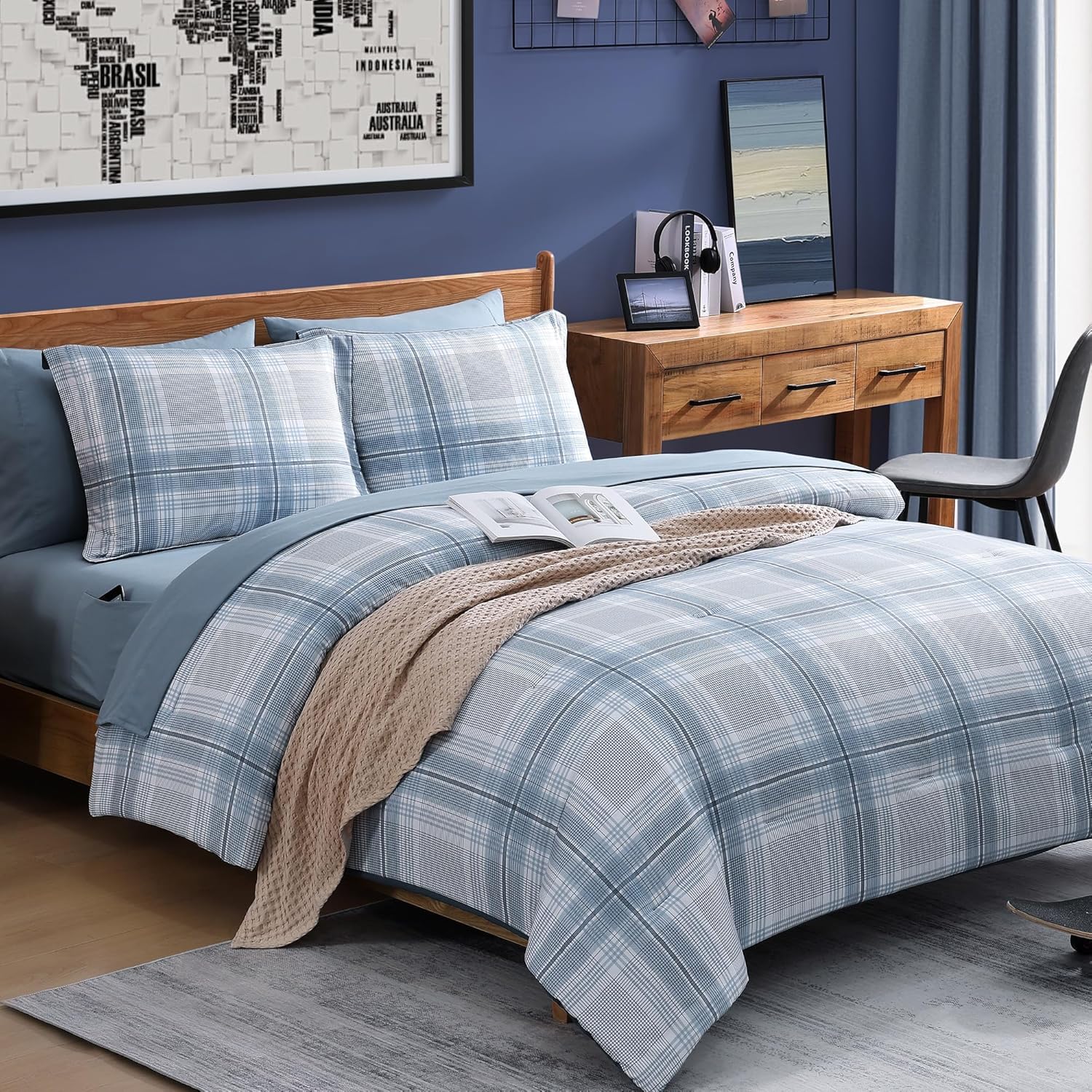 Amazon.com: AMBERSPACE Full Size Comforter Sets, Light Blue Plaid ...