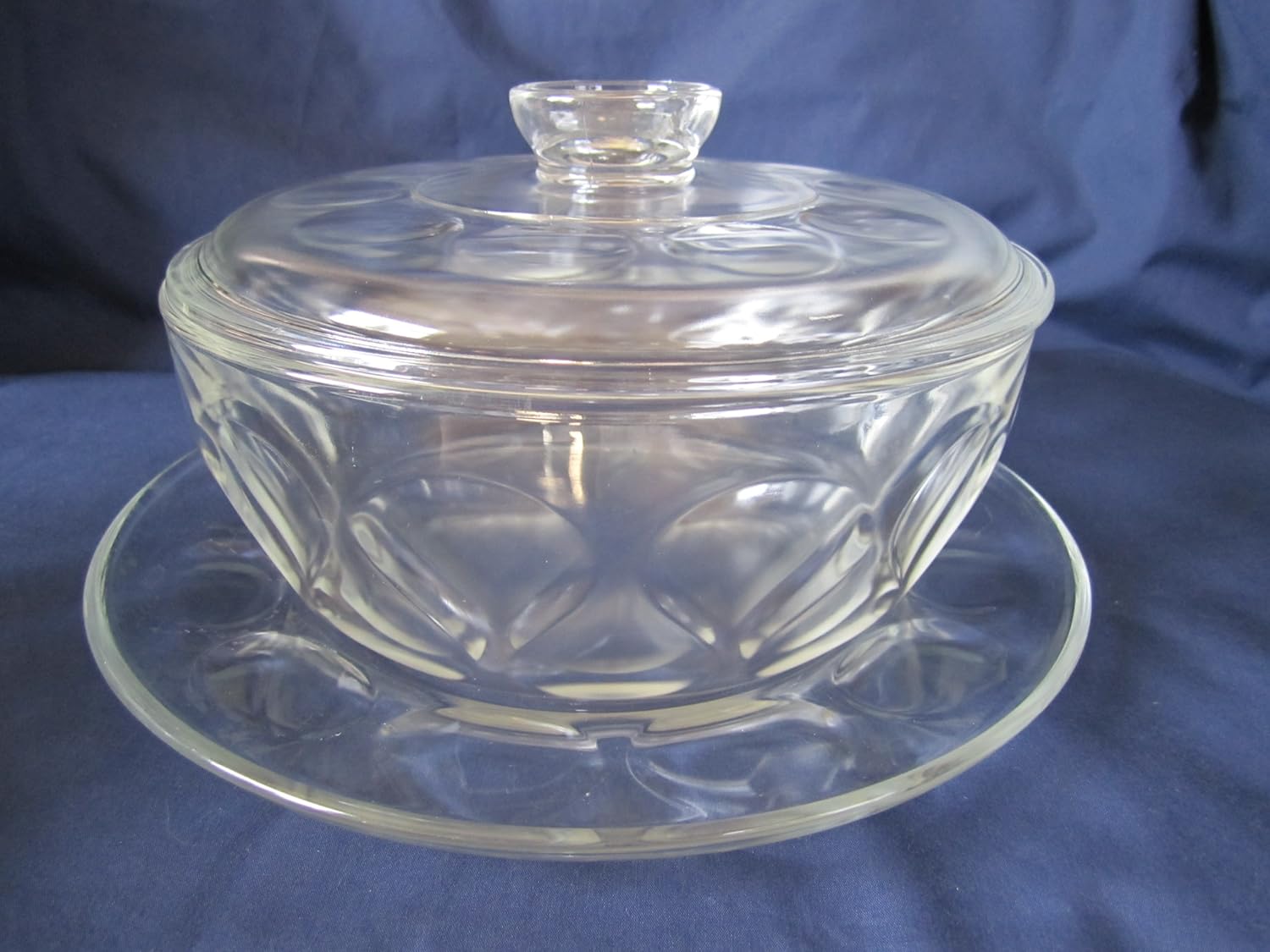 Amazon.com: Vintage Pyrex Sculptured Glass Ovenware 2 1/2 Quart ...