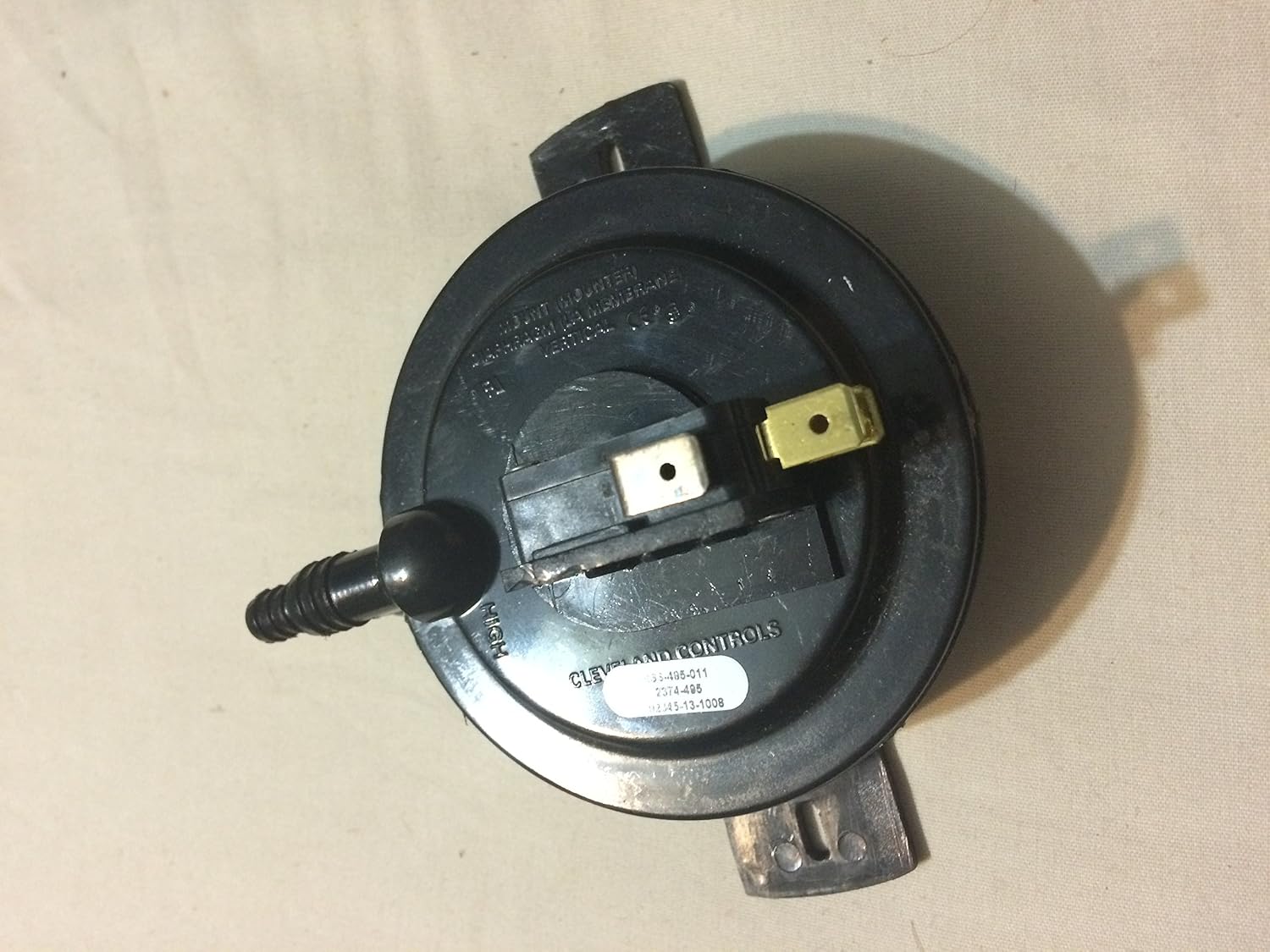 Amazon.com: Robertshaw 2374-495 Furnace Air Pressure Sensing Switch Kit ...