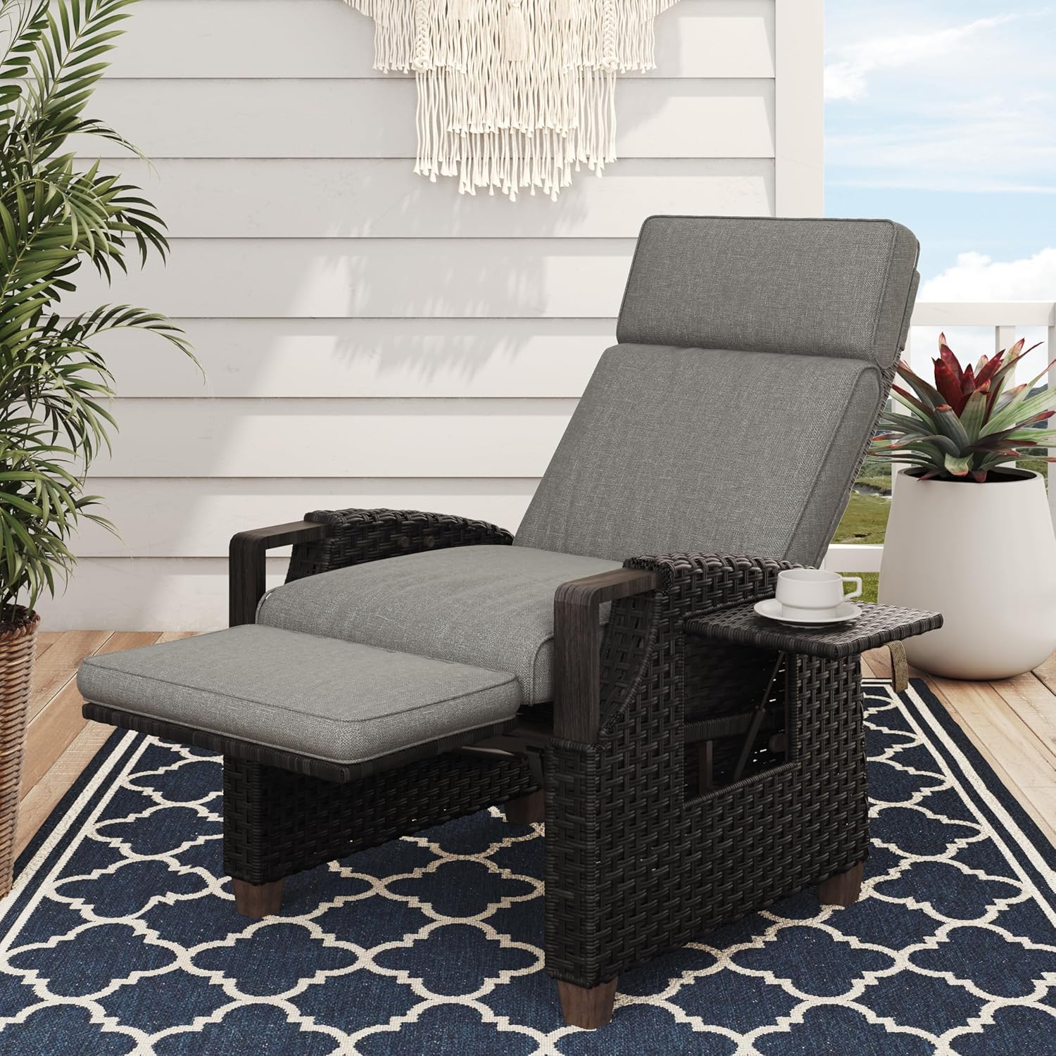 Amazon.com : Grand patio Outdoor Recliner with Independent Adjustable ...
