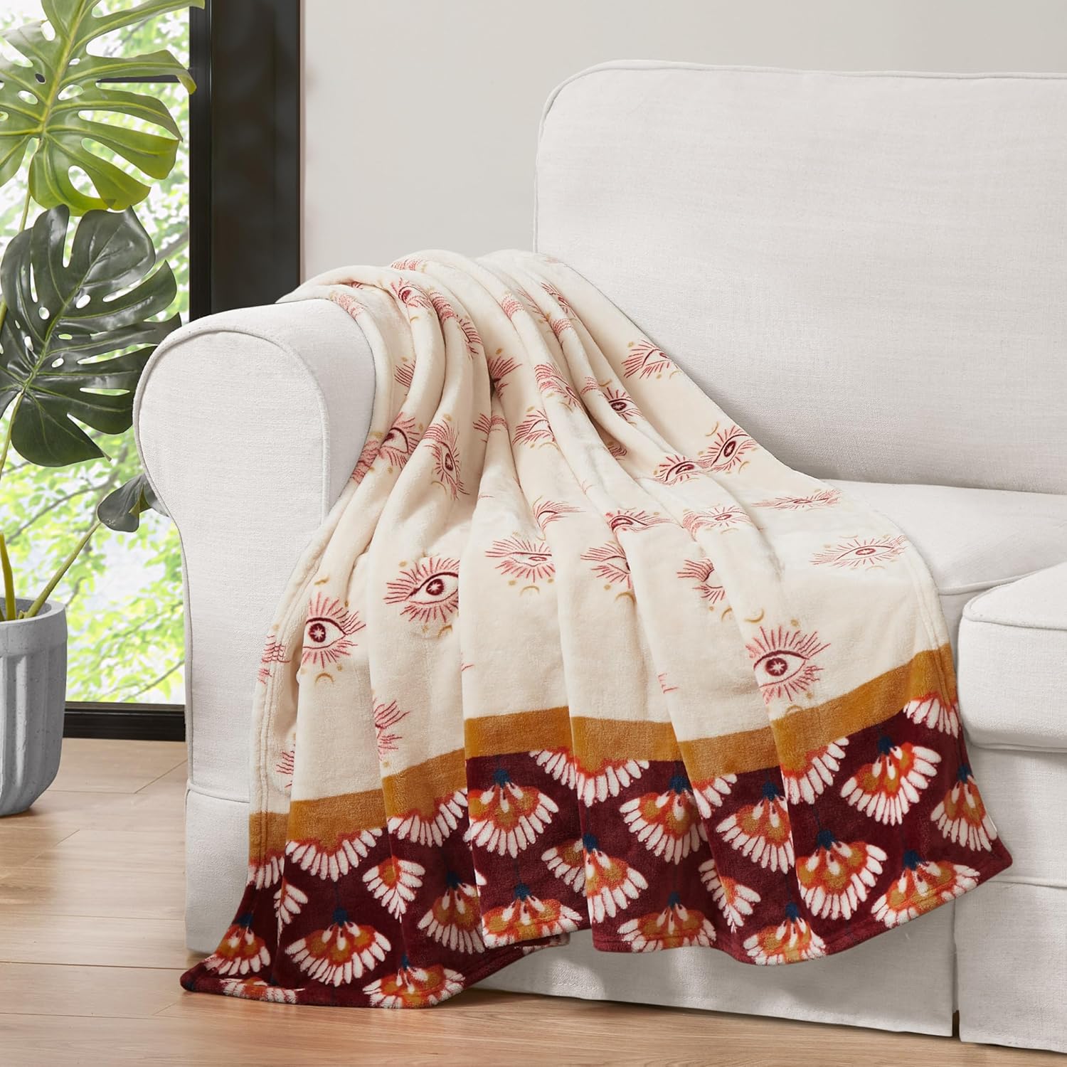 Amazon.com: Jessica Simpson Plush 50"X70" Throw Blanket - Celeste ...