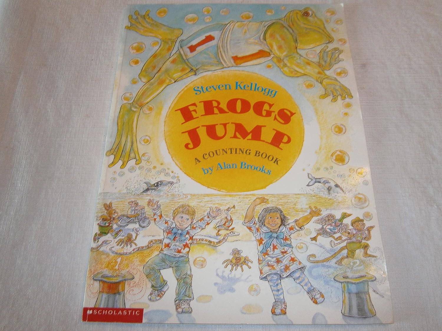 Amazon.com: Frogs Jump: 9780590455299: Brooks, Allan: Books
