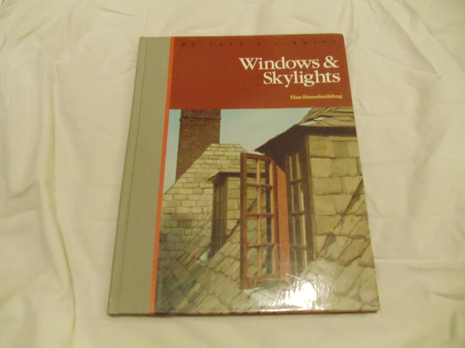 Amazon.com: Windows and Skylights (Fine Homebuilding Builder's Library ...