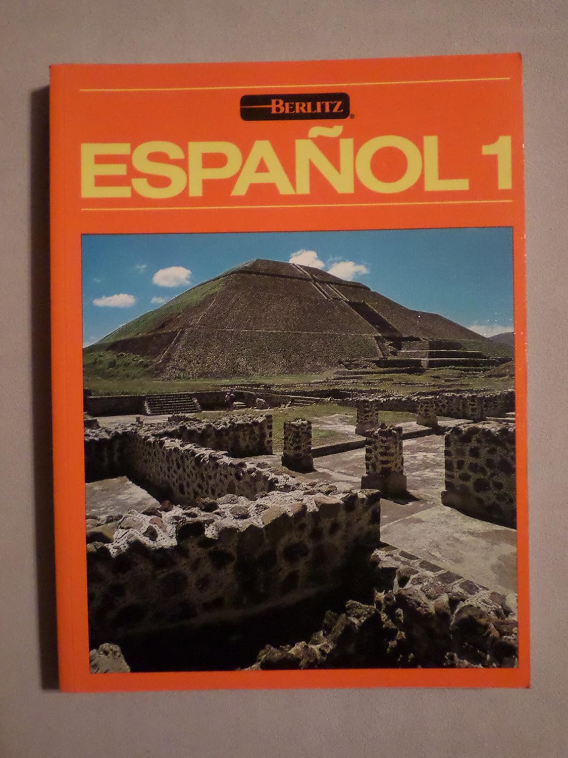 Berlitz Espanol Libro Del Alumno: Berlitz: 9780024408204: Amazon.com: Books