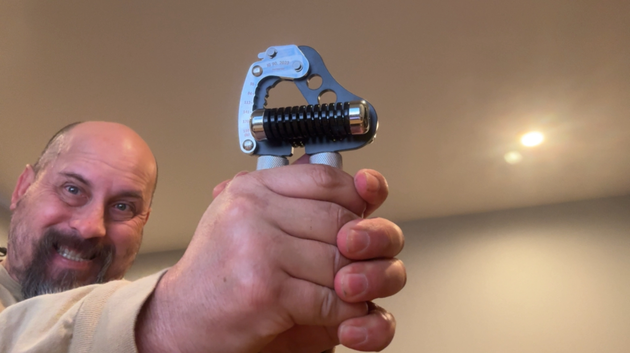 Watch Outstanding! How to use and adjust the GD Iron Grip Strengthener ...