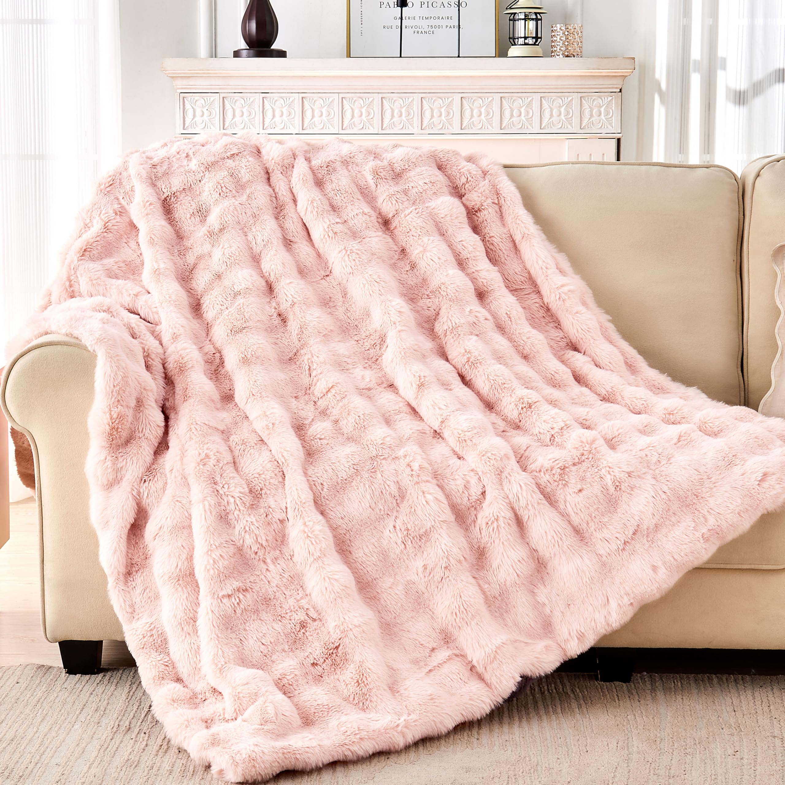 Amazon.com: Luxury Faux Rabbit Fur Throw Blanket, Soft Bubble Fluffy ...