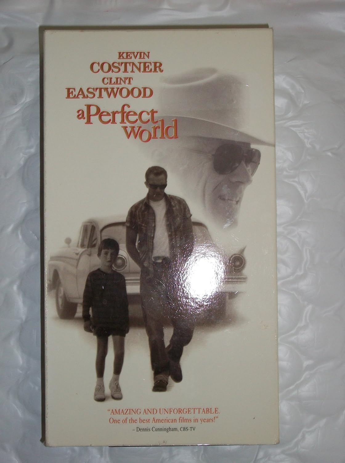 A Perfect World [VHS] : Kevin Costner, Clint Eastwood, Laura Dern, T.J ...