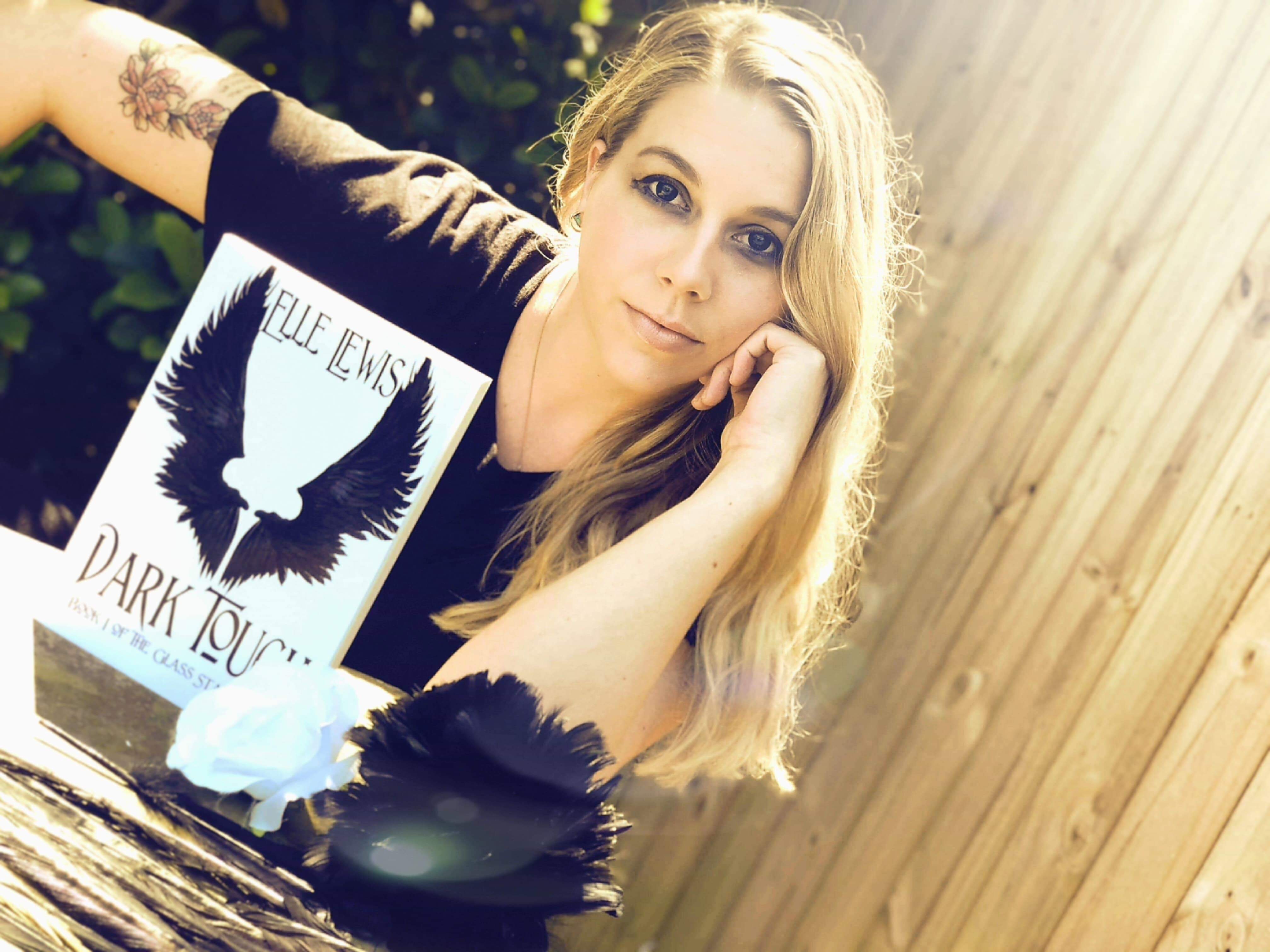 Amazon.com: Elle Lewis: books, biography, latest update