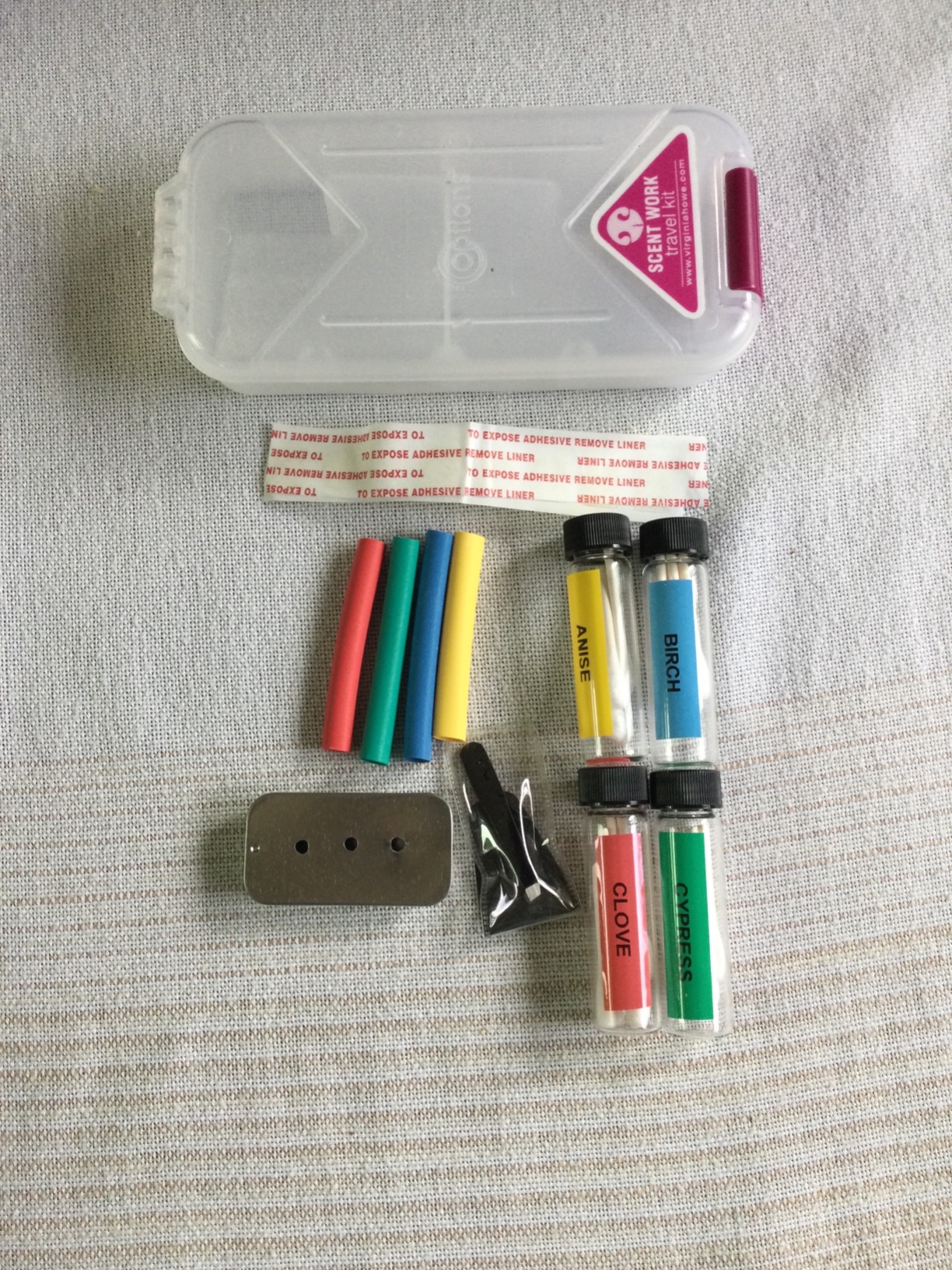 Amazon.com : Bare Bones Nosework Supplies AKC Scent Work Travel Kit ...