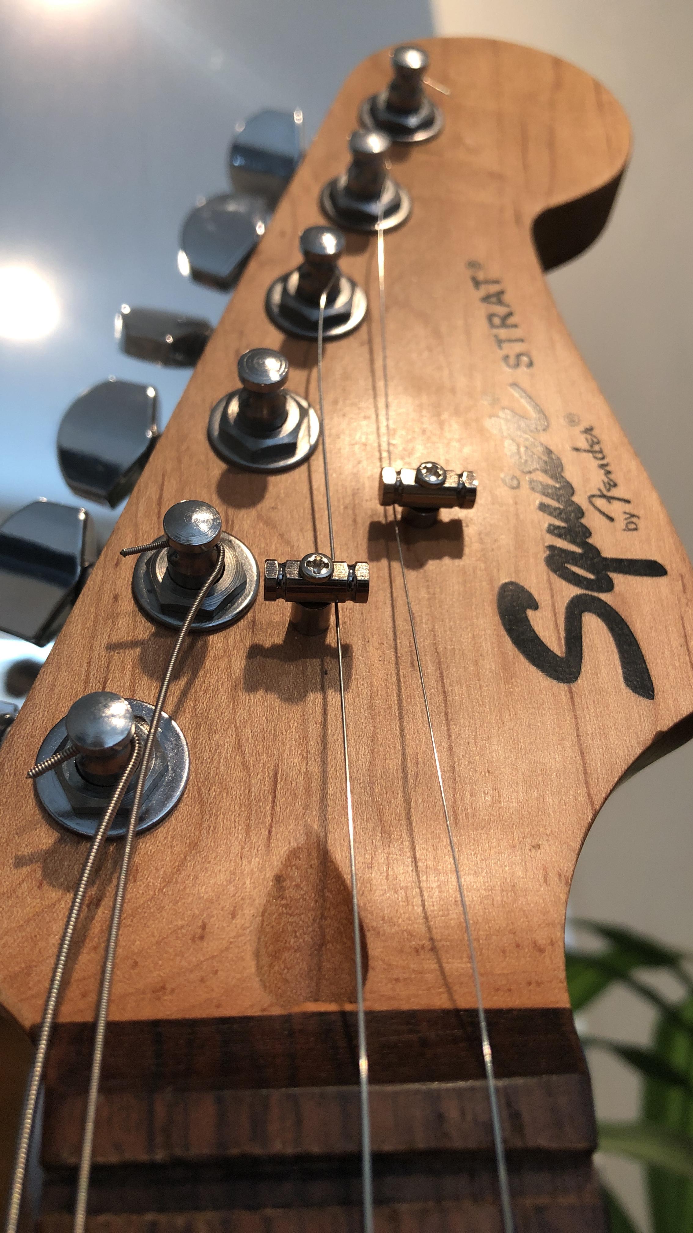 Amazon.com: Dovewill 2Pcs Roller String Tree for Guitar Electric ...