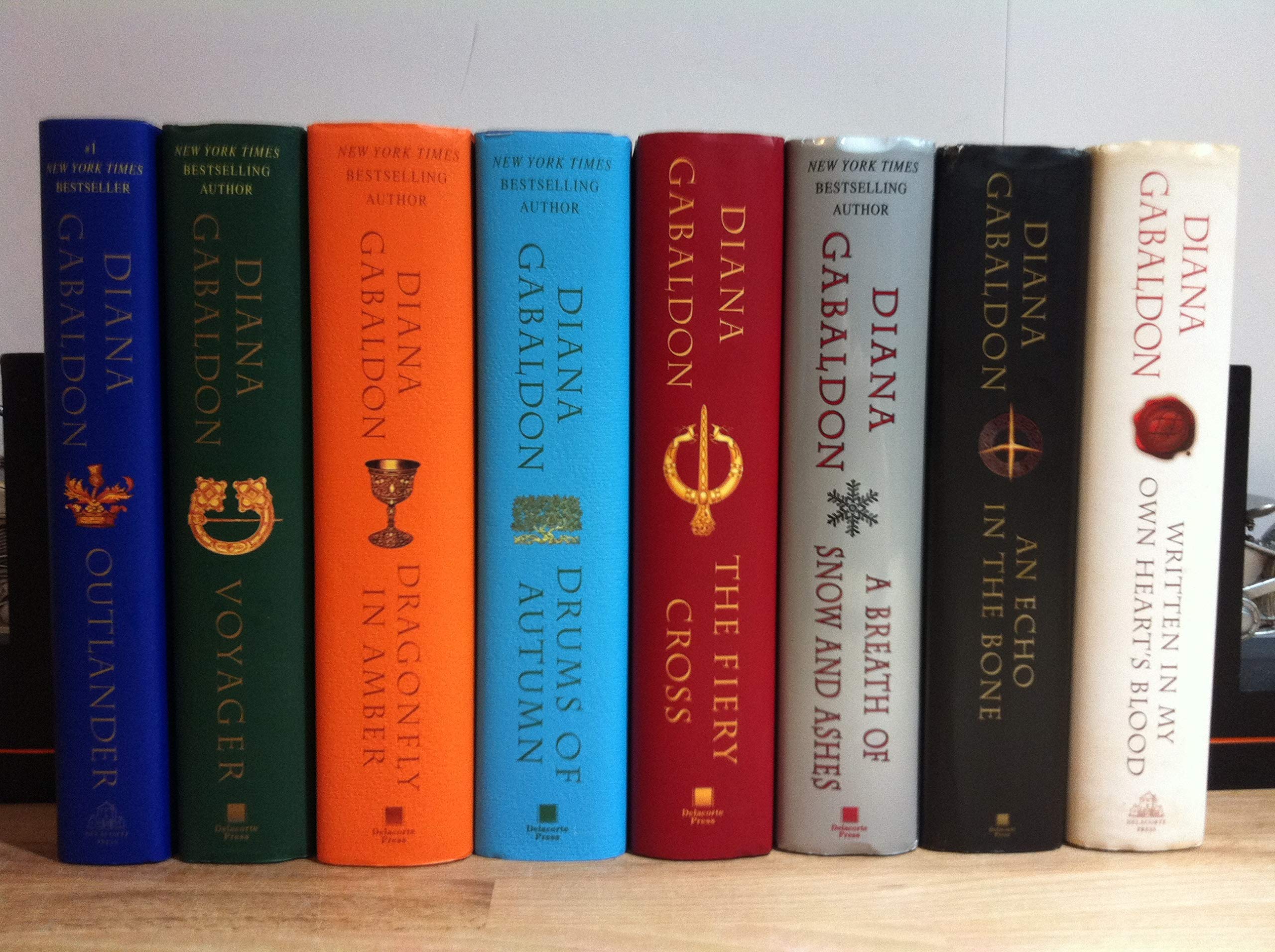 By Diana Gabaldon Complete Diana Gabaldon Outlander Series Eight Book ...