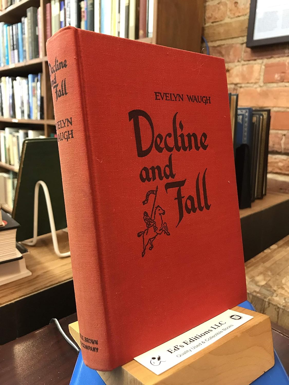 Decline and Fall: Waugh, Evelyn, Waugh, Evelyn: Amazon.com: Books