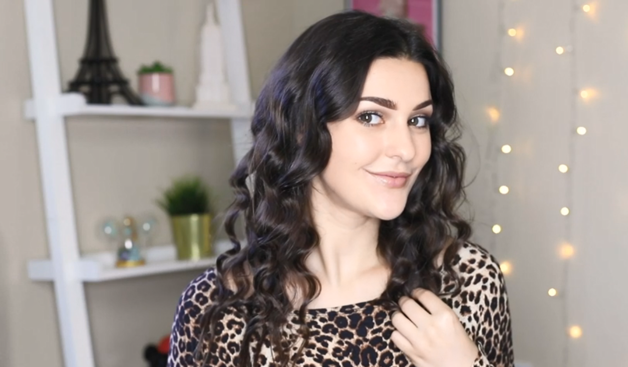 Watch How to curl your hair with PRIZM brand curling wand set on Amazon ...