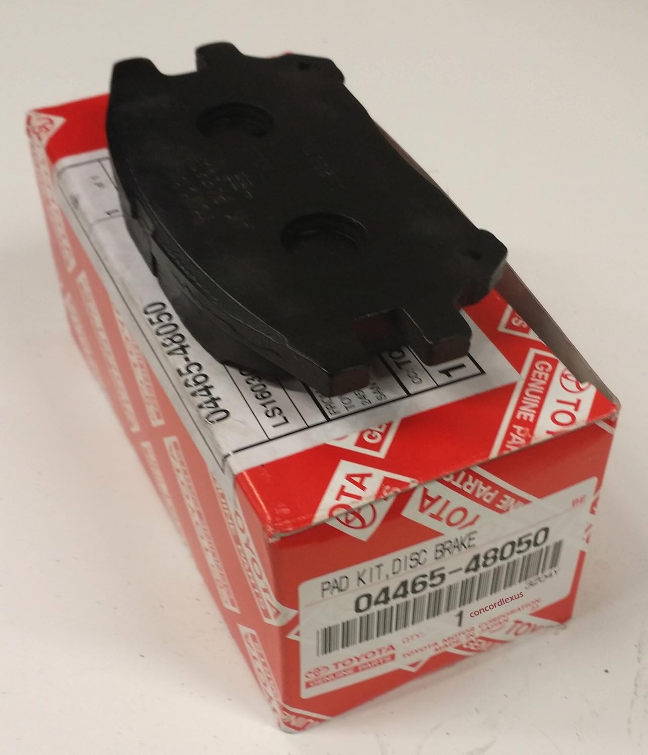 Amazon.com: Toyota Genuine Parts 04465-48050 Front Brake Pads : Automotive