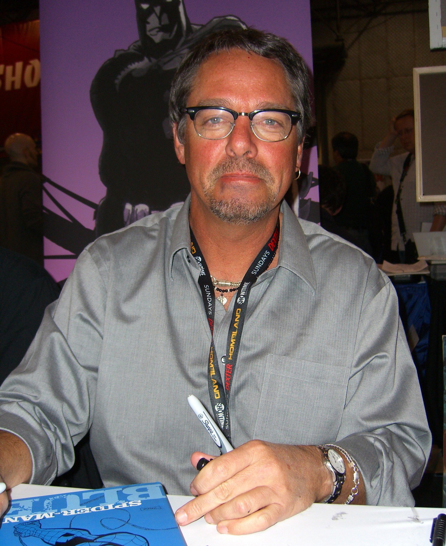 Amazon.com: Batman: The Long Halloween: DC Compact Comics Edition ...