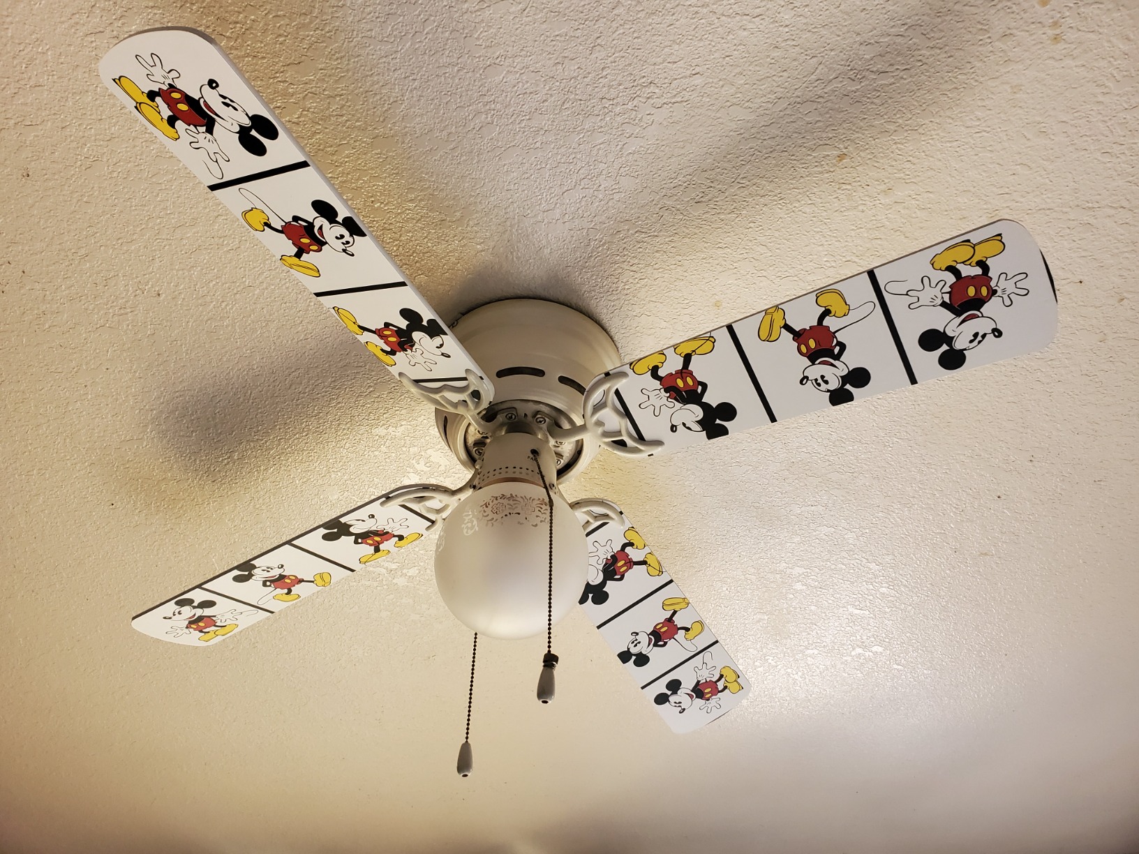 Ceiling Fan Designers 42SET-DIS-DMMW Disney Mickey Mouse no.2 42 in ...